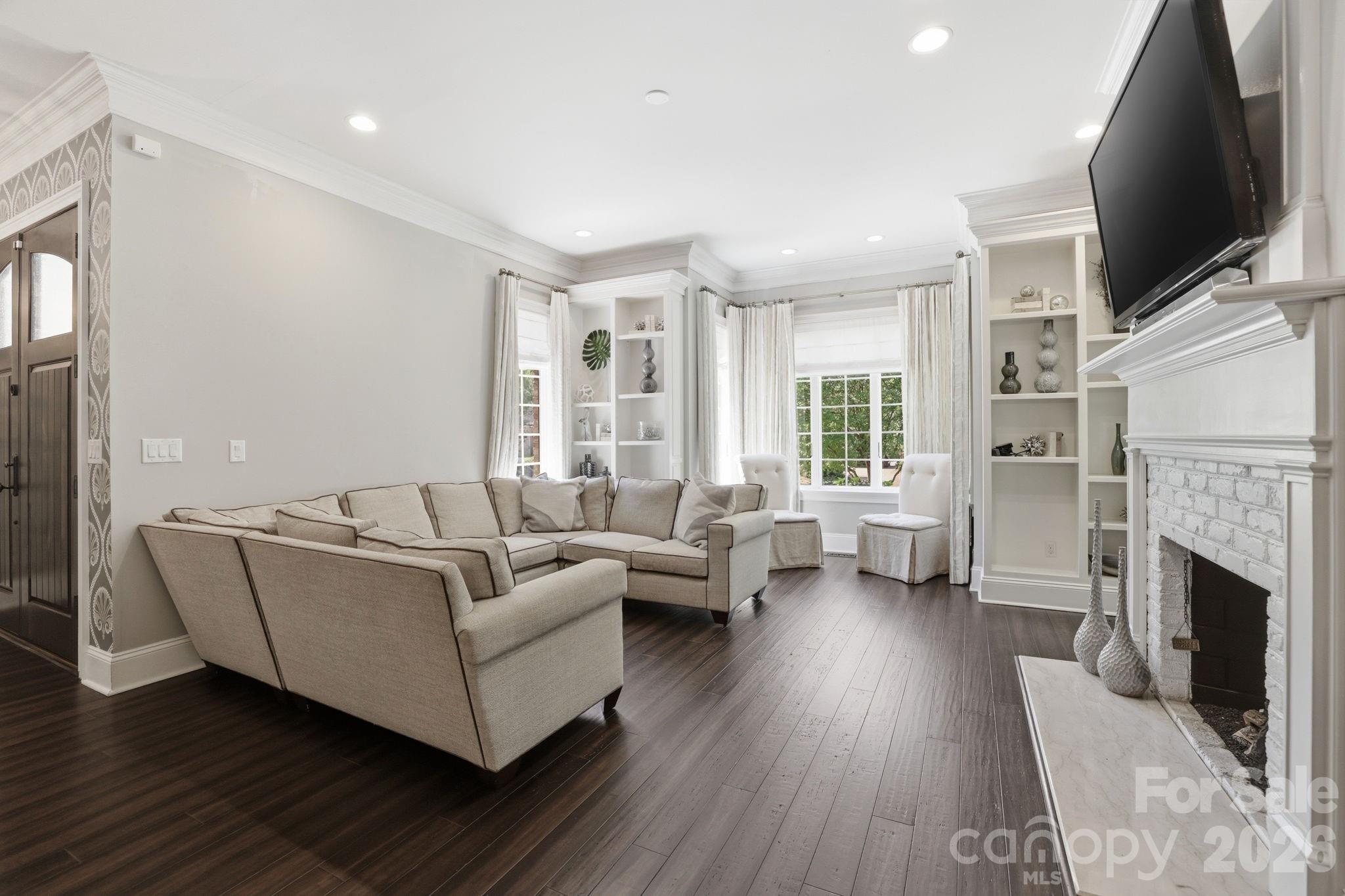 1909 Maryland Avenue, Charlotte, NC - photo 4 of 33