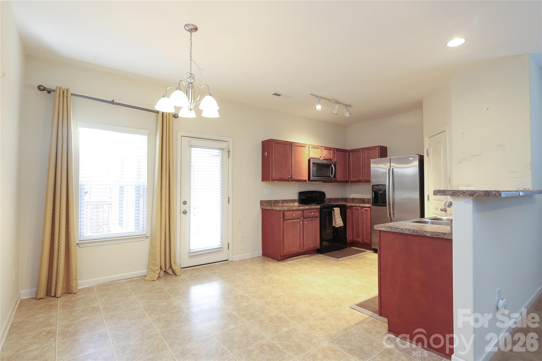 Photo 12 of 4806 Lynn Lee Circle, Charlotte, NC