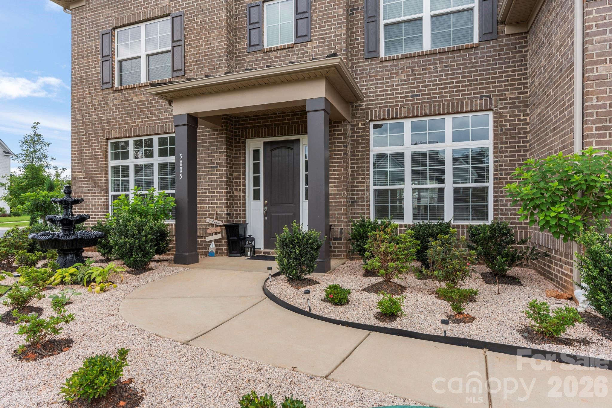 Photo 3 of 5005 Alexander Manor Drive, Charlotte, NC