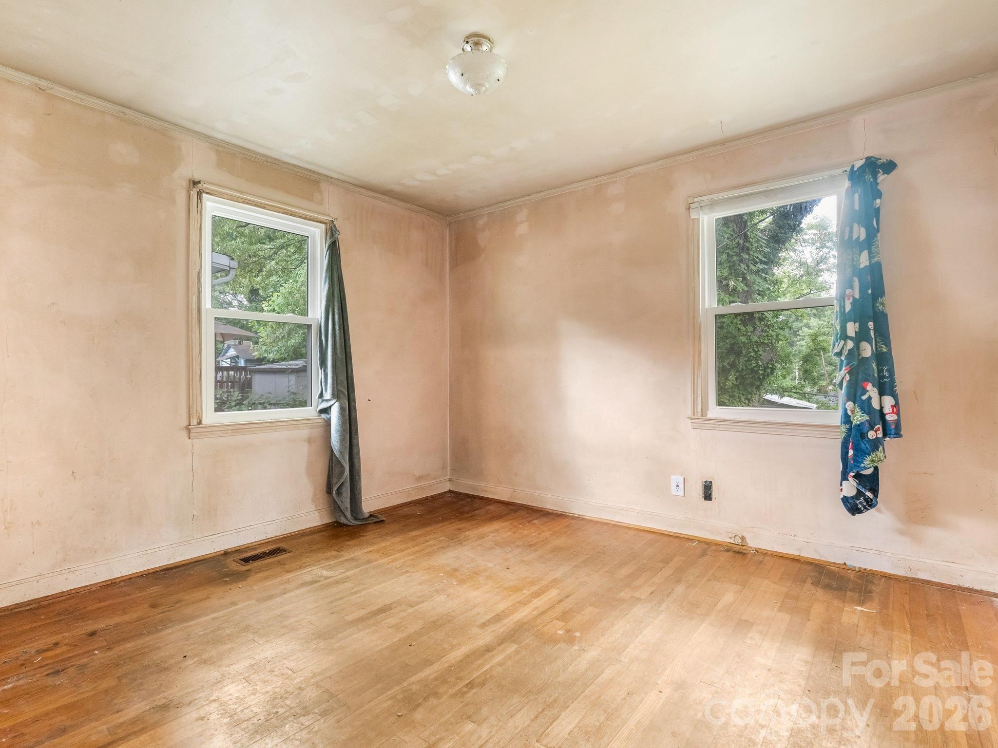 Photo 10 of 1525 Herrin Avenue, Charlotte, NC