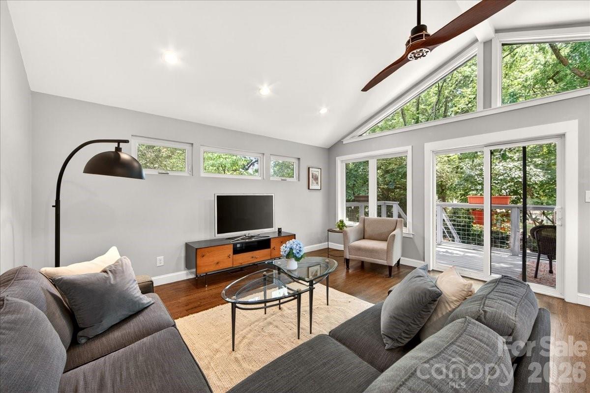 Photo 23 of 3425 Airlie Street, Charlotte, NC