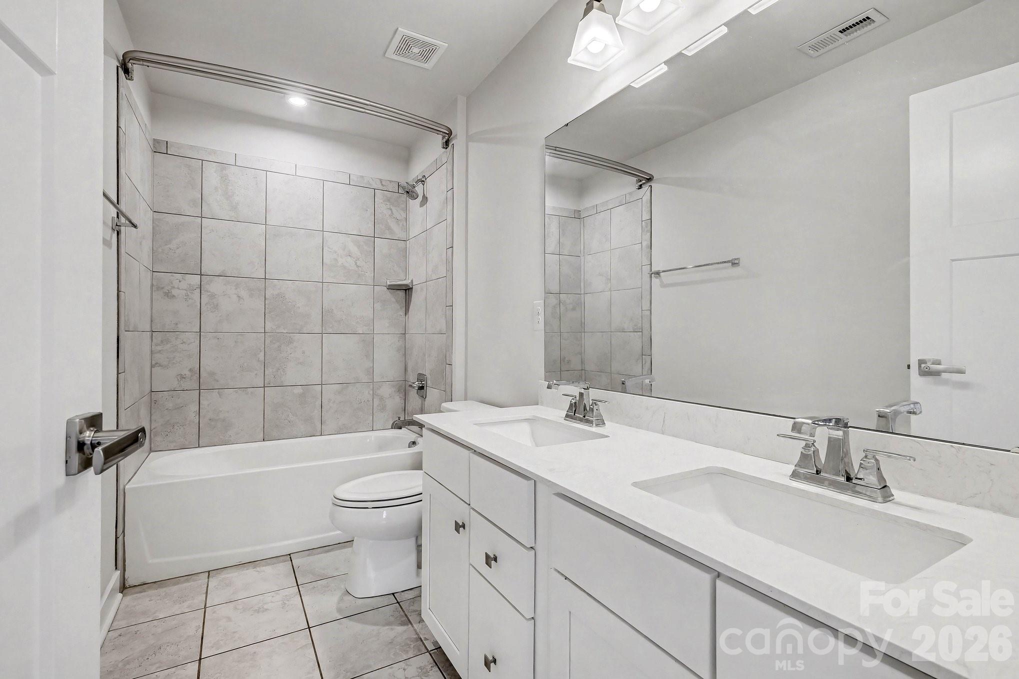 Photo 34 of 10344 Paper Birch Drive, Charlotte, NC