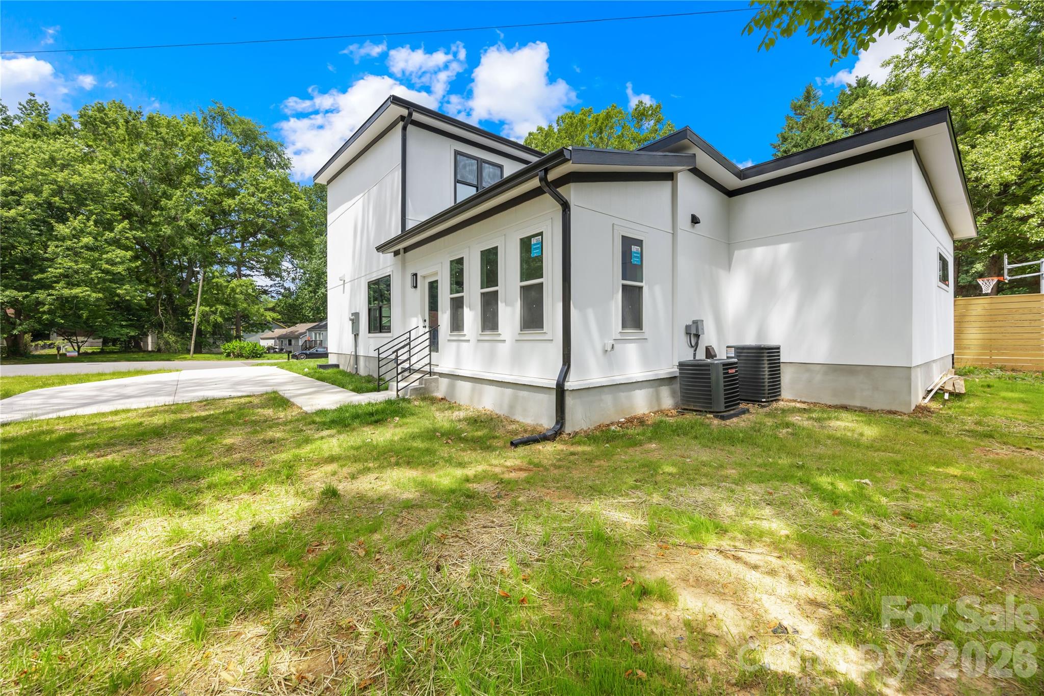 Photo 6 of 5113 Banfshire Road, Charlotte, NC