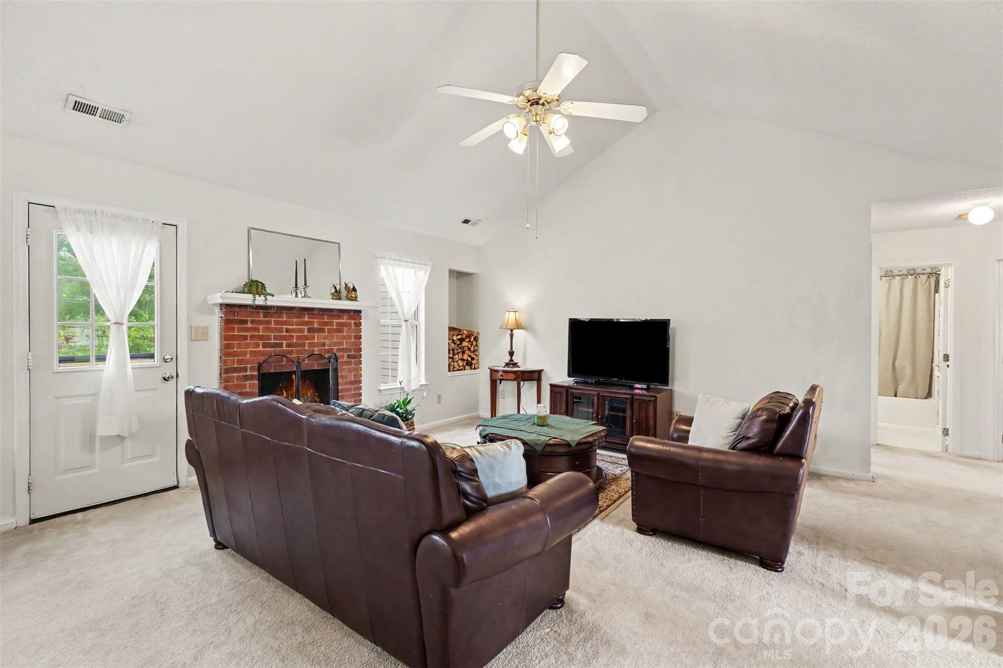 1010 Ridgefield Circle, Indian Trail, NC - photo 5 of 45