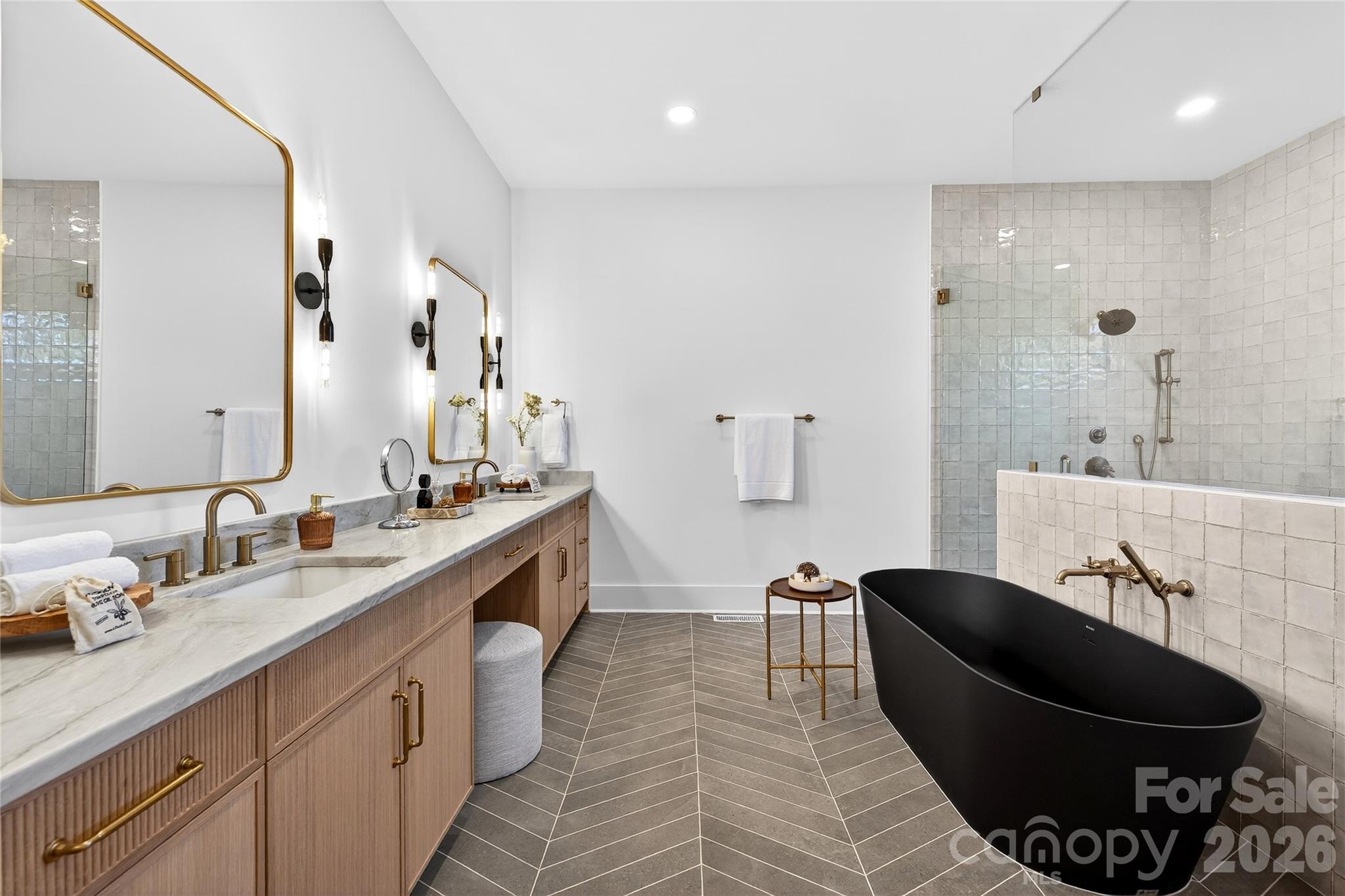 Photo 26 of 1209 Meadowood Lane, Charlotte, NC