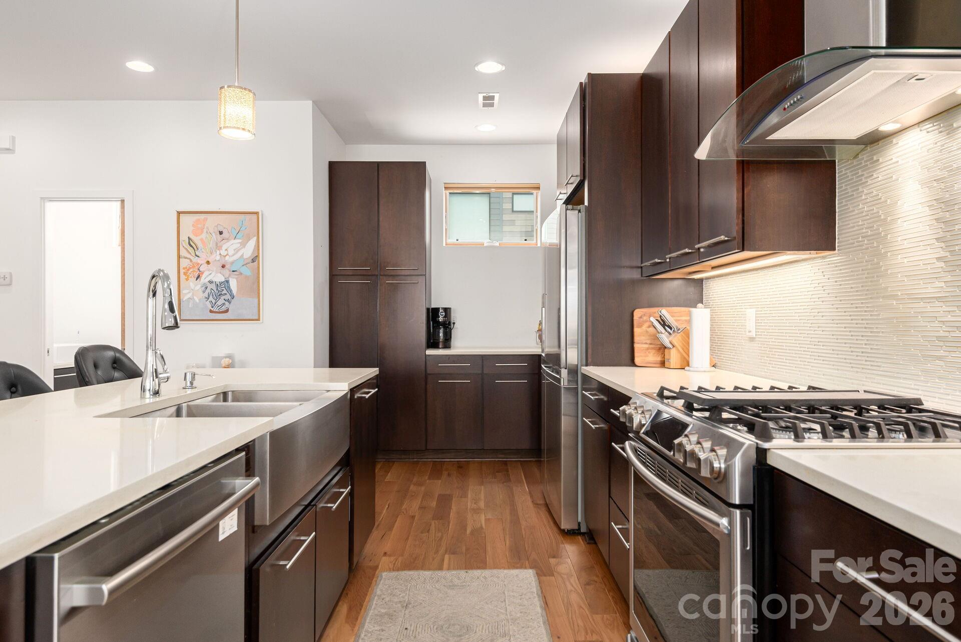 Photo 12 of 933 Westbrook DriveB, Charlotte, NC