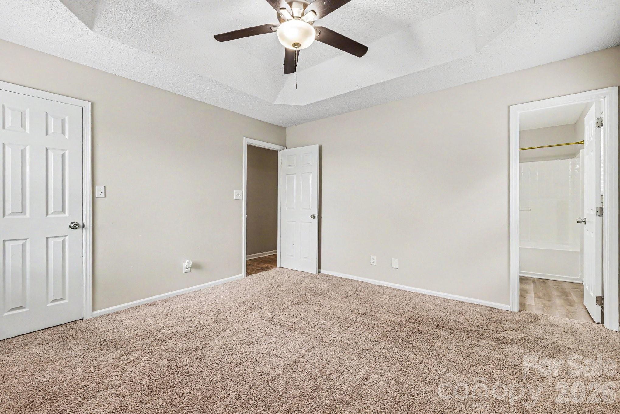 Photo 12 of 8028 Lobilia Lane, Charlotte, NC
