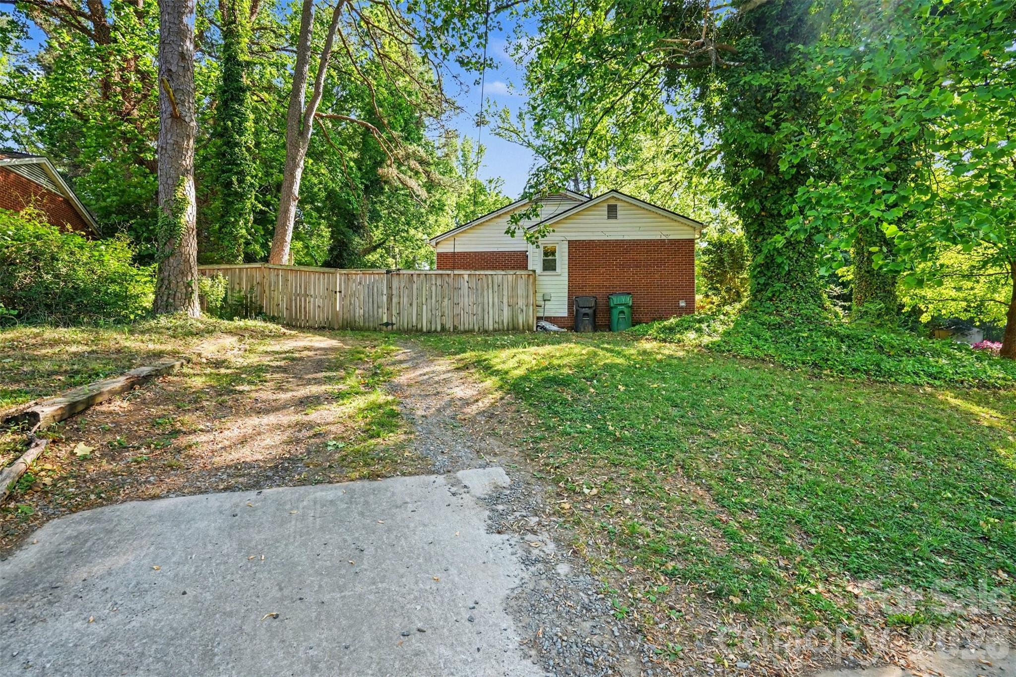3942 Glenville Avenue, Charlotte, NC - photo 29 of 31