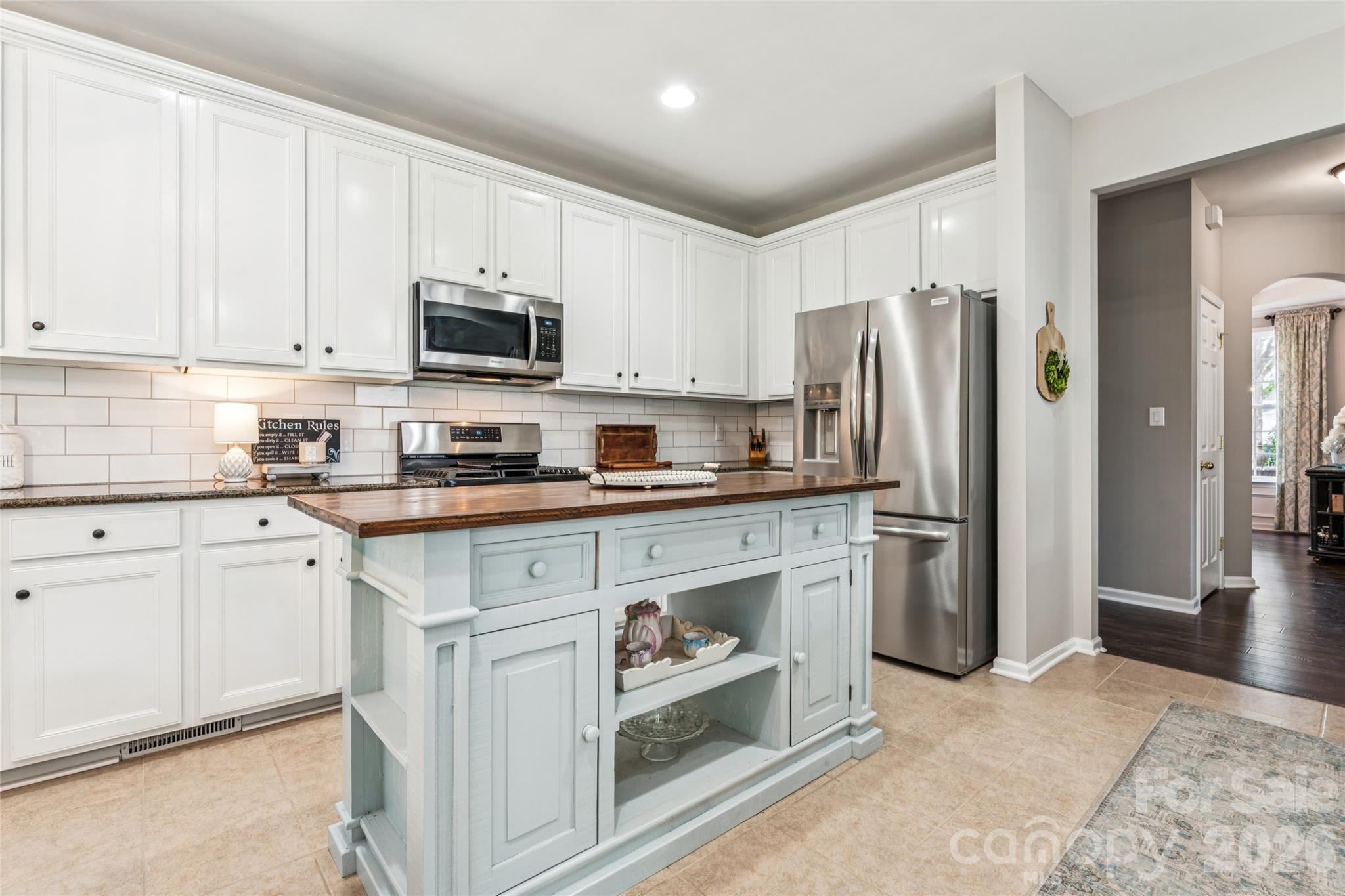9639 Brandybuck Drive NW, Charlotte, NC - photo 13 of 44
