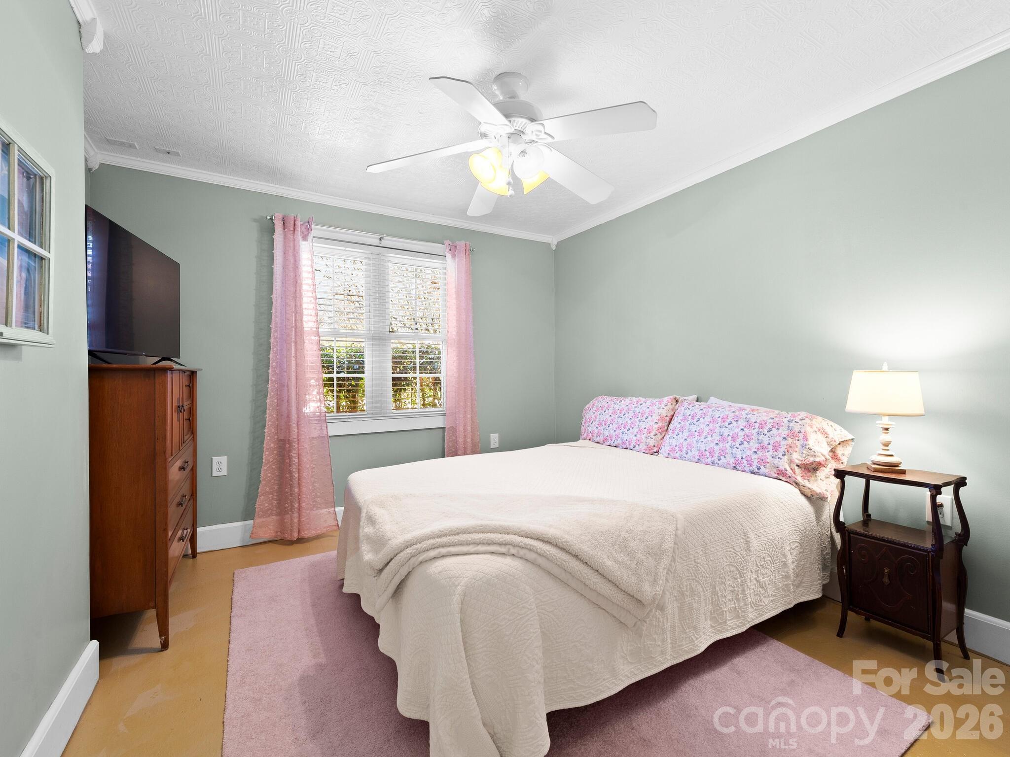 Home for sale at 1614 Ridgewood Boulevard, Hendersonville, NC — photo 24 of 40
