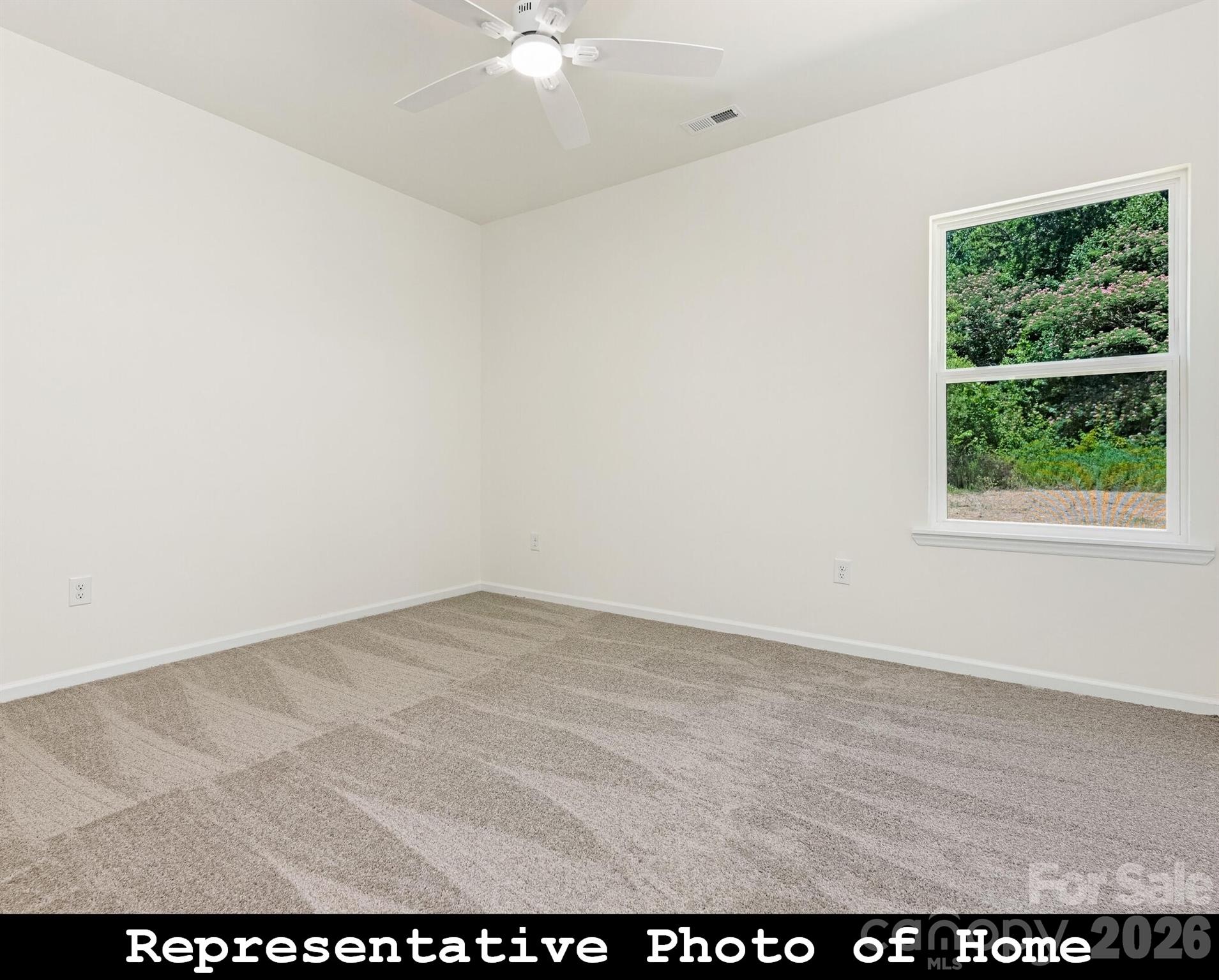 Photo 12 of 962 S Hoskins Road, Charlotte, NC