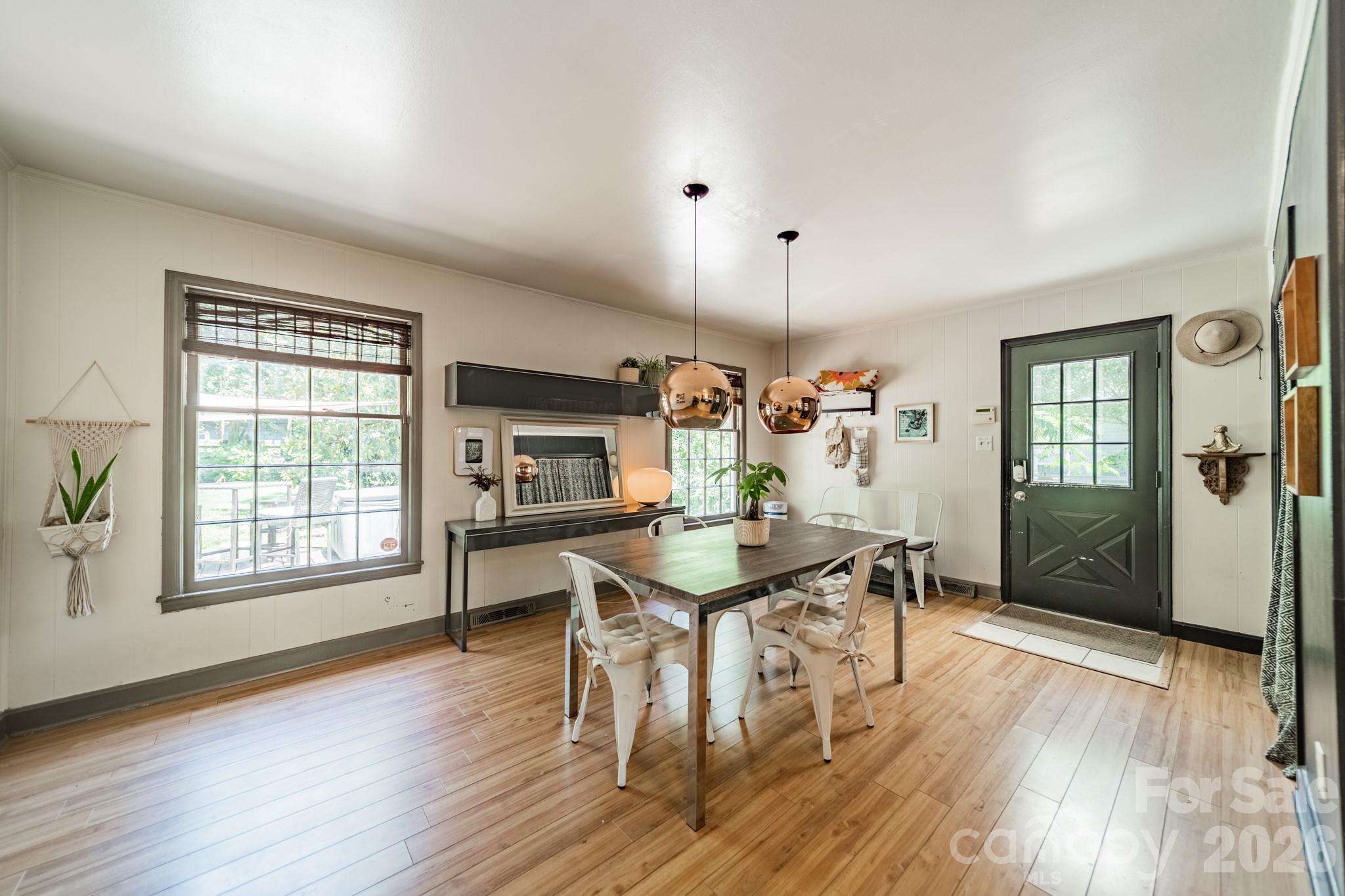 7116 Sherbourne Drive, Charlotte, NC - photo 8 of 25