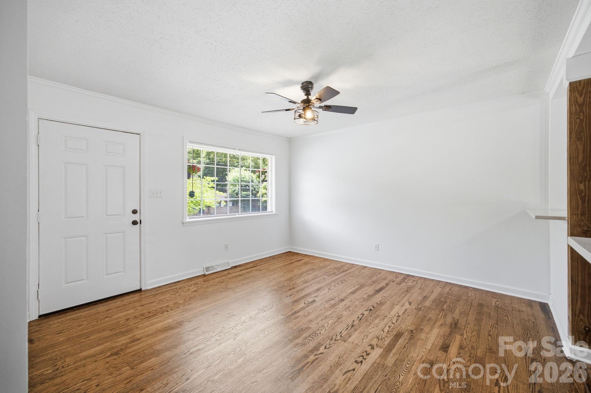 Home for sale at 9401 Feldbank Drive, Charlotte, NC — photo 8 of 42
