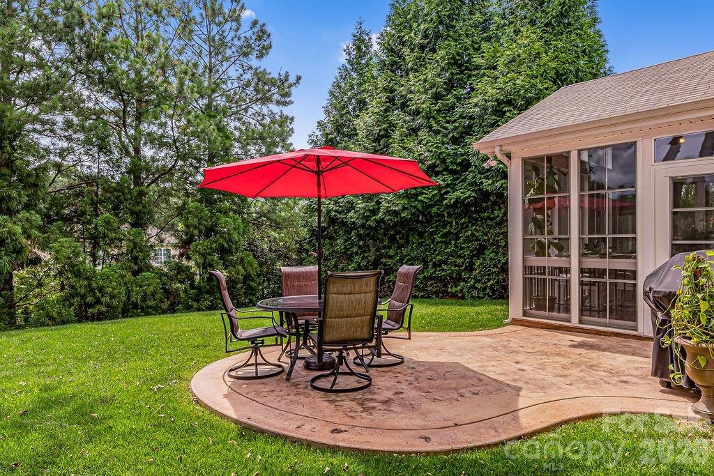 Photo 4 of 13731 Daltrey Lane, Charlotte, NC