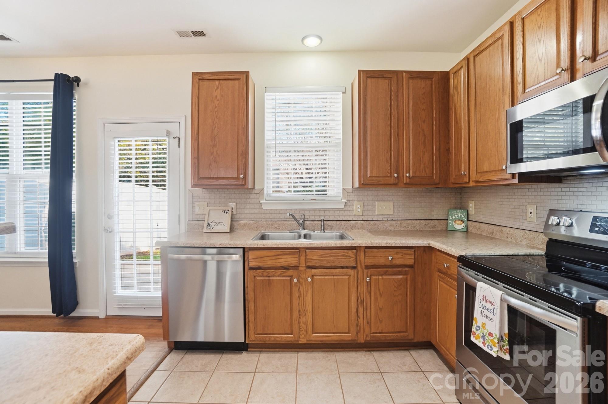 Photo 16 of 8422 Chaceview Court, Charlotte, NC