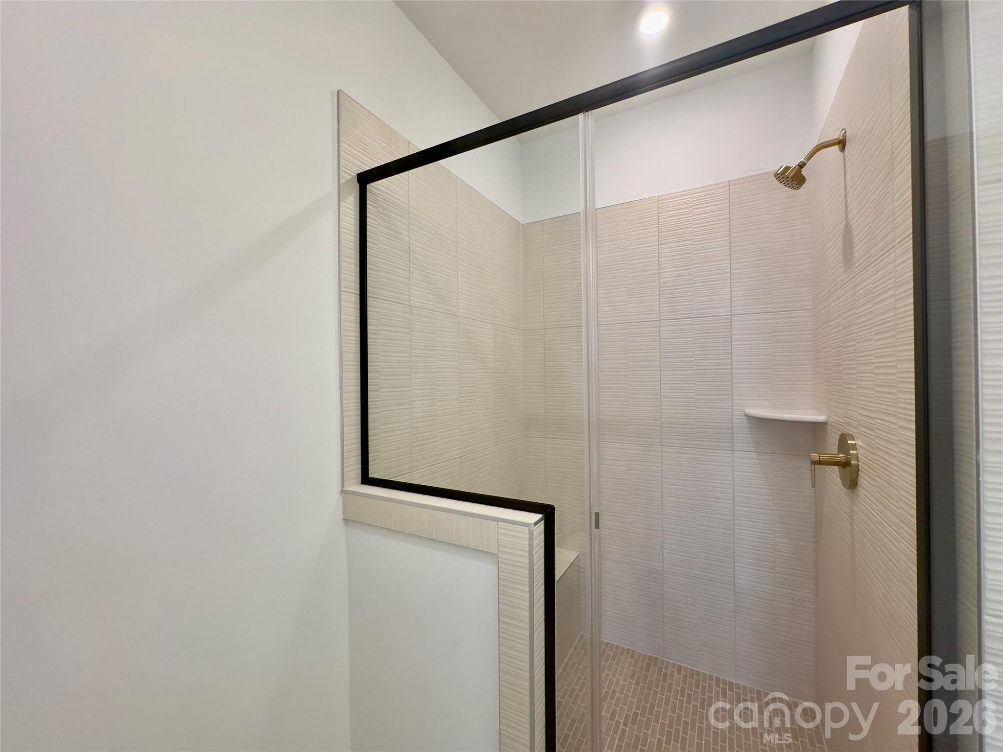 Photo 12 of 5009 Dutchess Drive, Charlotte, NC