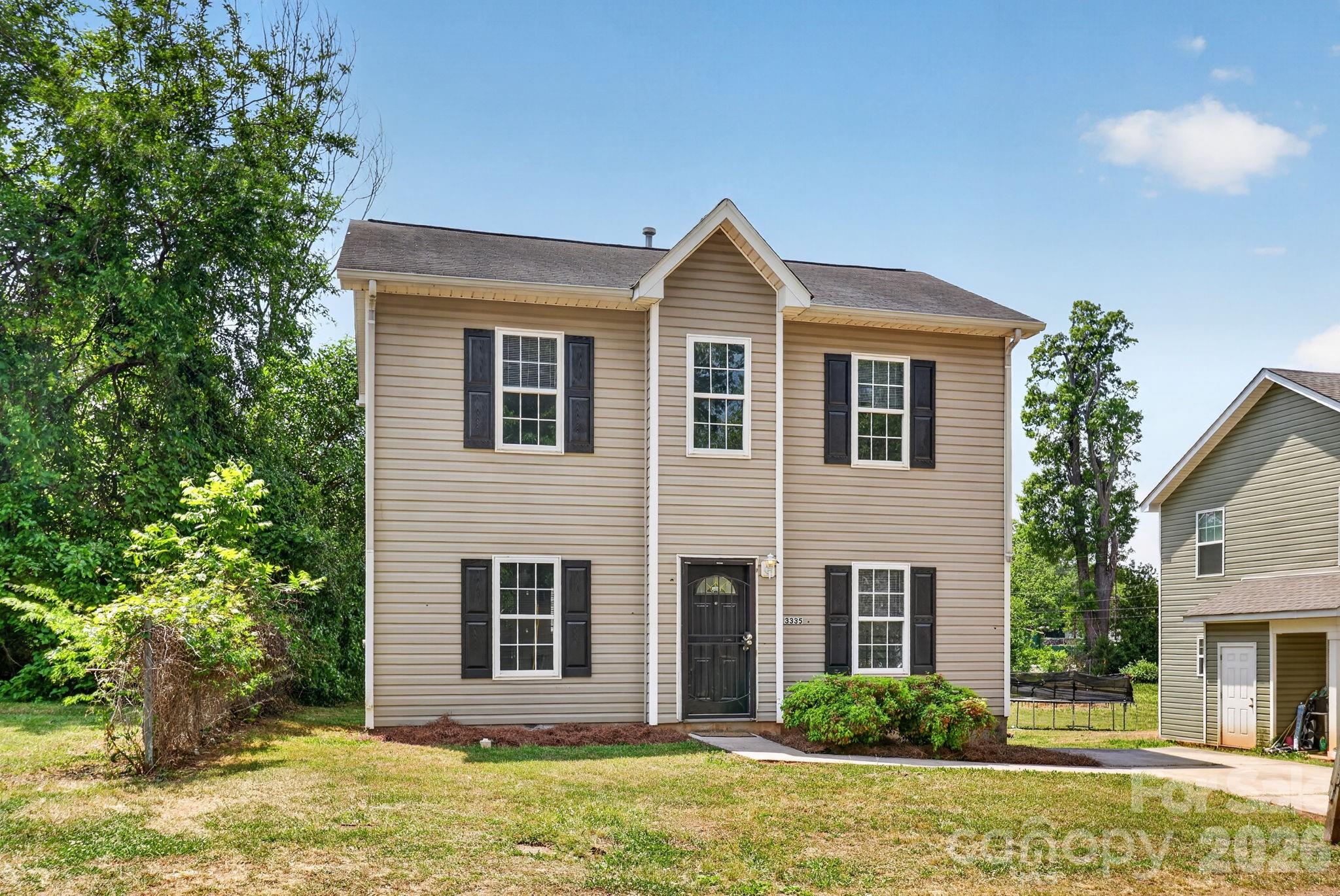 3335 Avalon Avenue, Charlotte, NC - photo 4 of 32