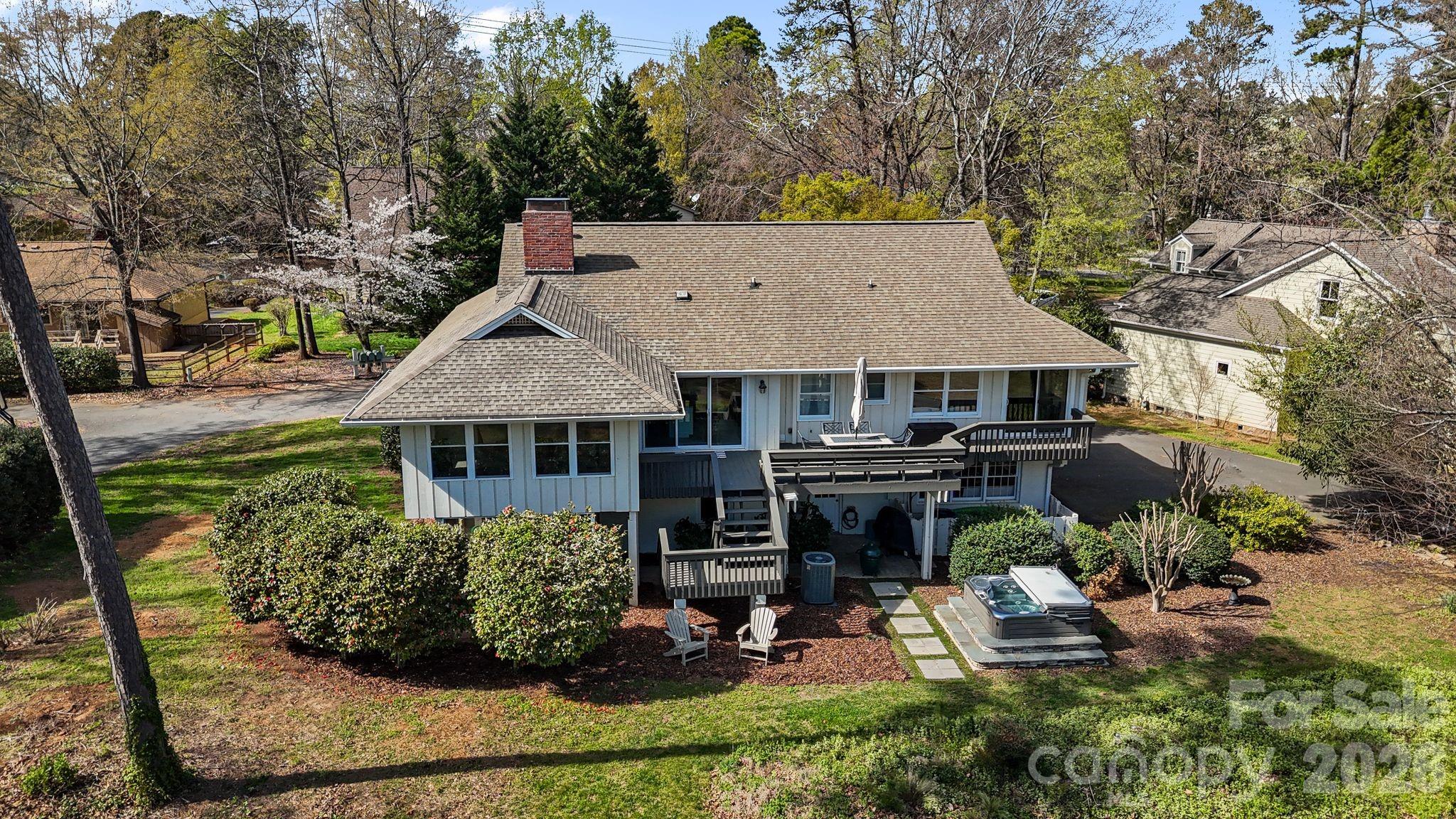 22 Honeysuckle Lane, Lake Wylie, SC - photo 8 of 48
