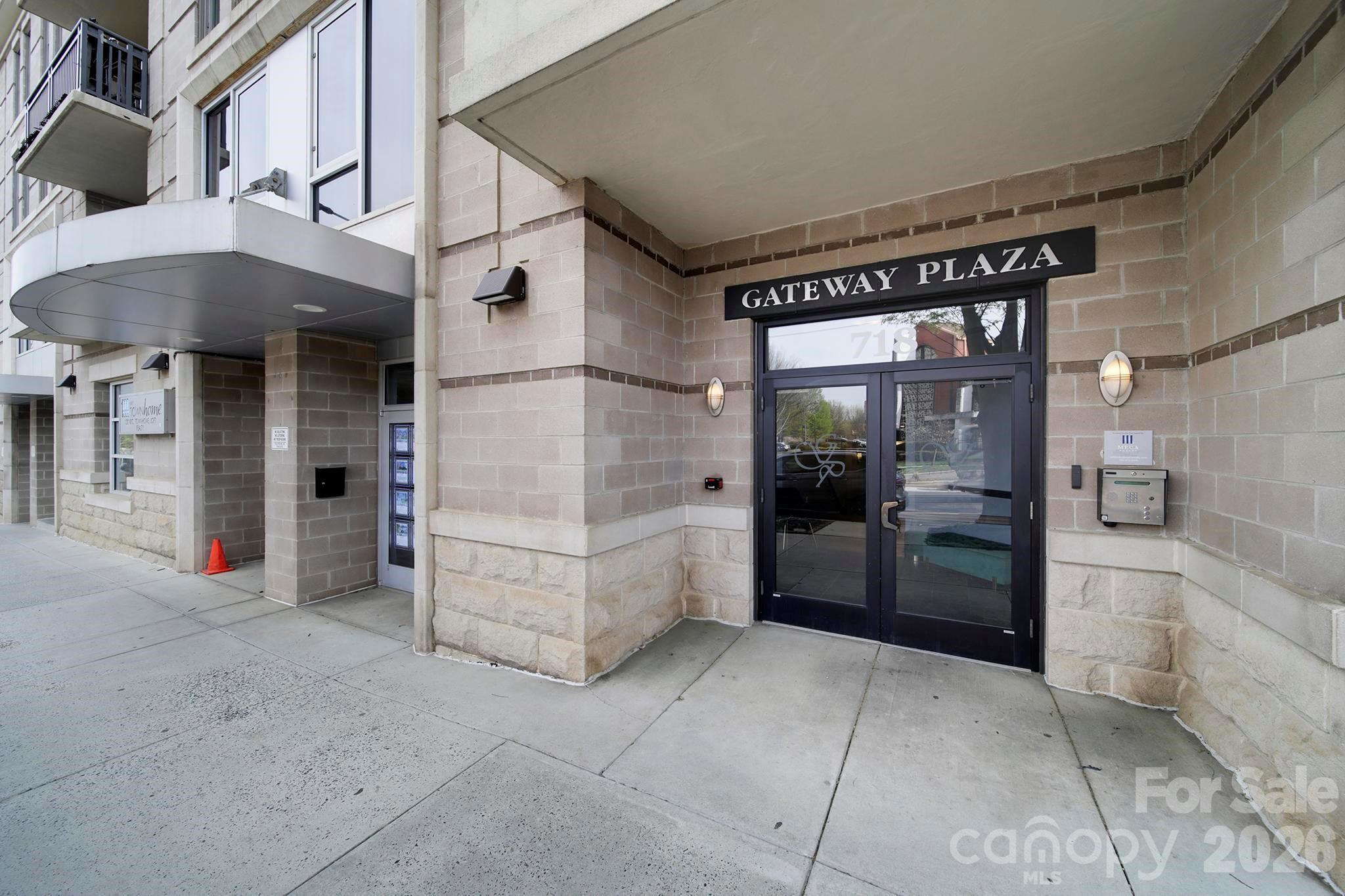 Photo 30 of 718 W Trade Street803, Charlotte, NC