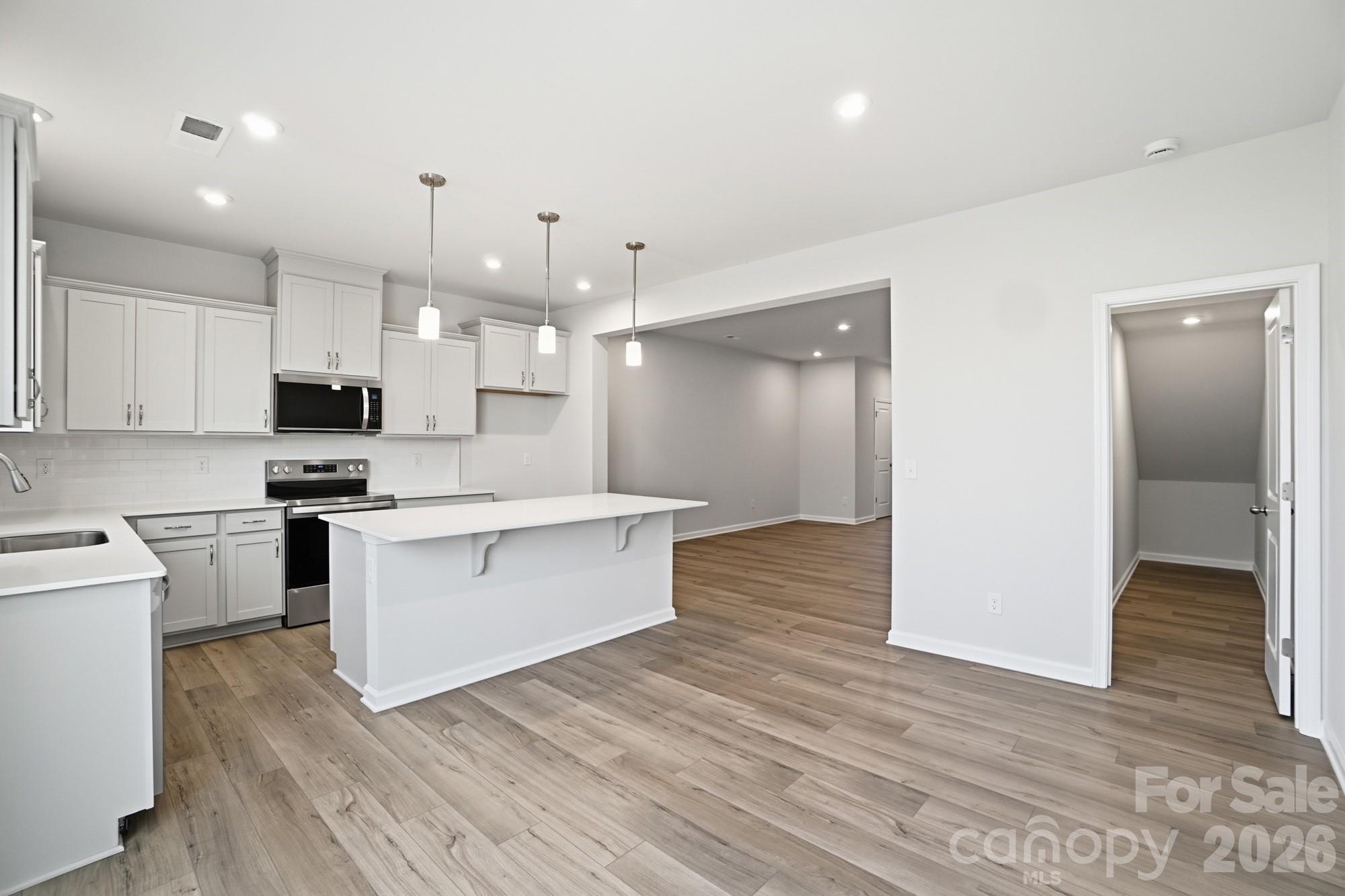 Photo 13 of 7013 Cerris Drive, Charlotte, NC