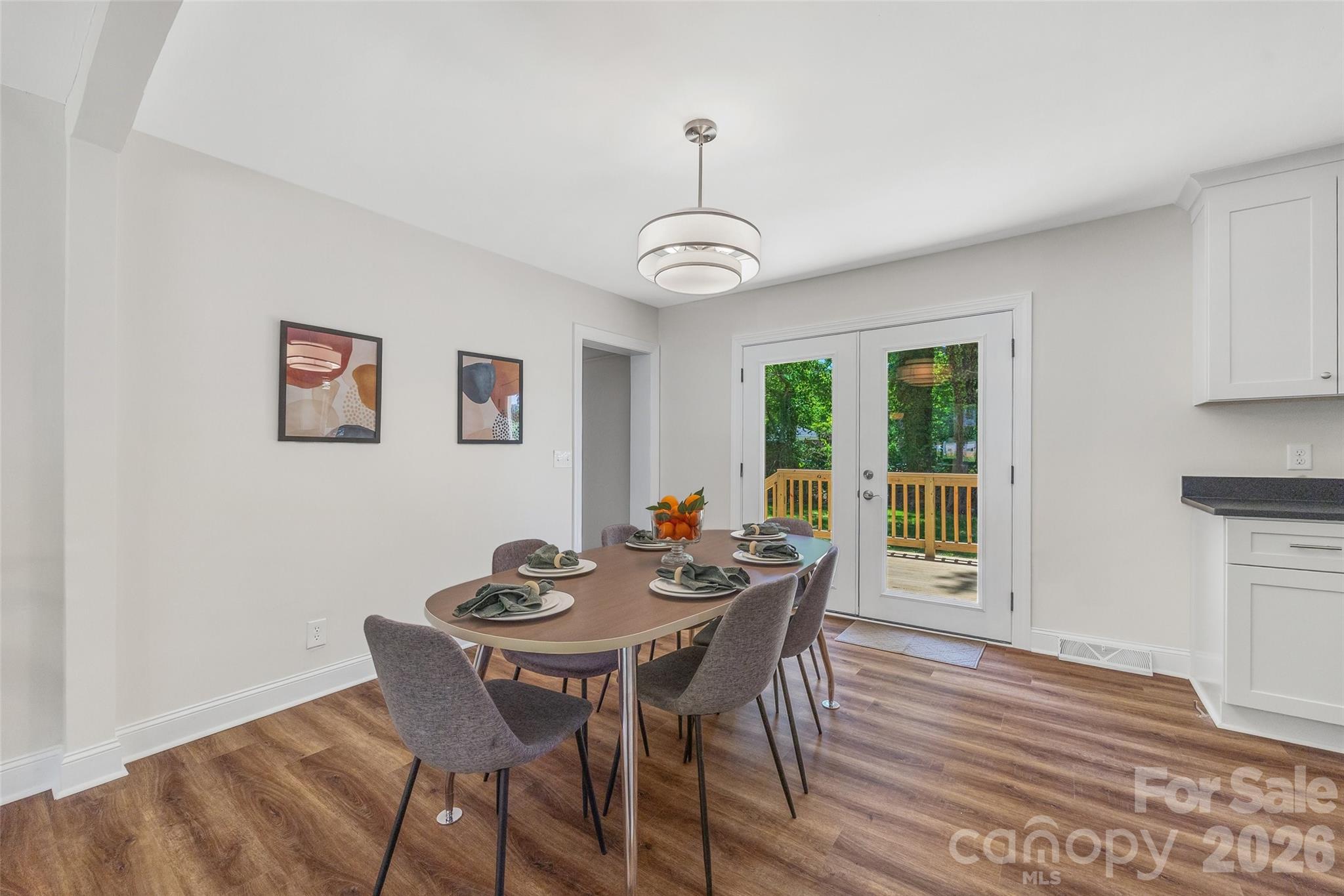 Photo 7 of 2111 Shalimar Drive, Charlotte, NC