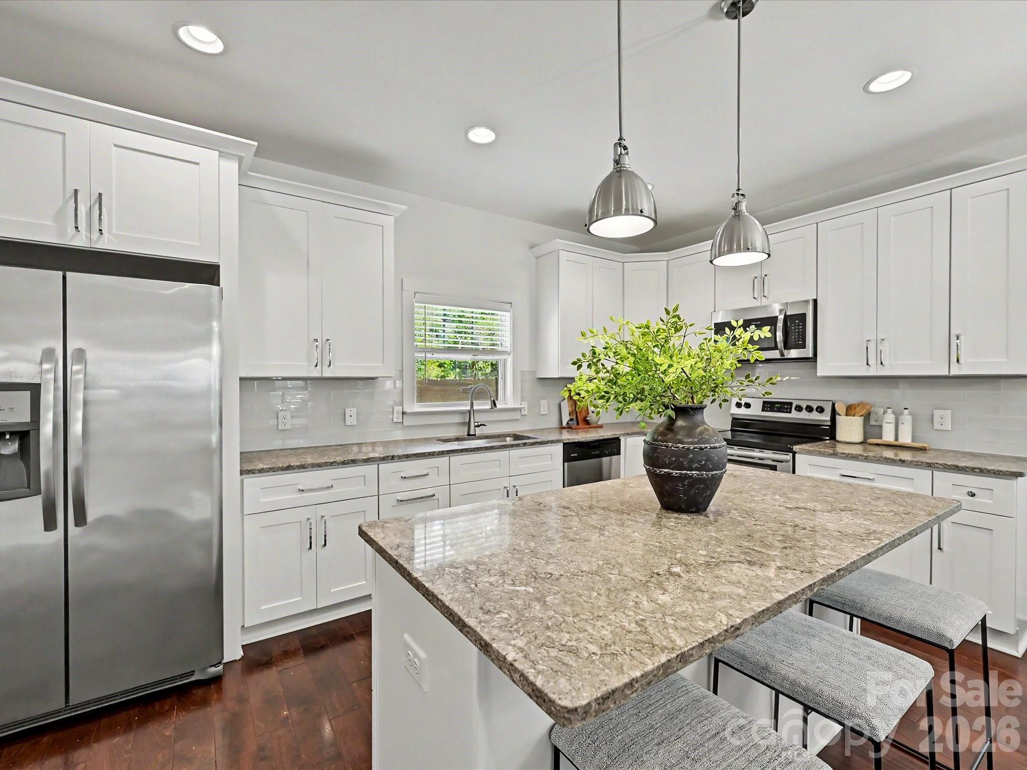 1216 Lomax Avenue, Charlotte, NC - photo 13 of 38
