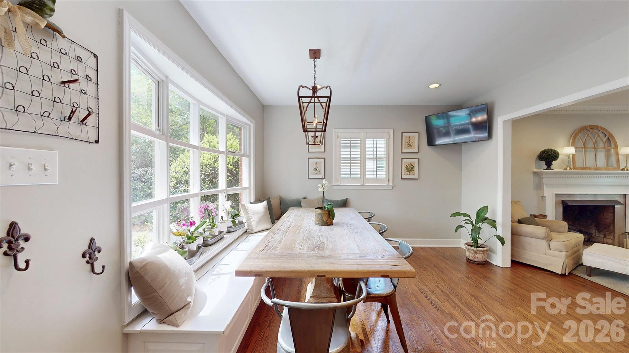 Photo 10 of 1419 Cavendish Court, Charlotte, NC