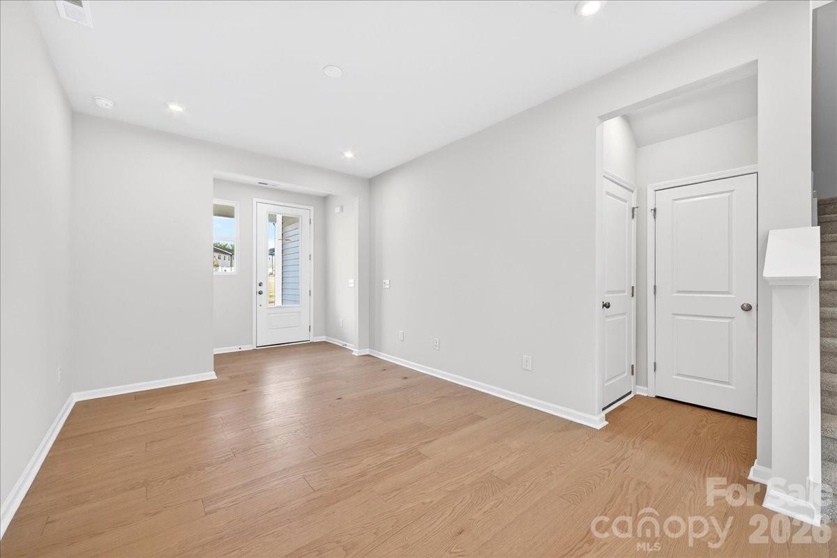Photo 6 of 6053 Longar Lane, Charlotte, NC
