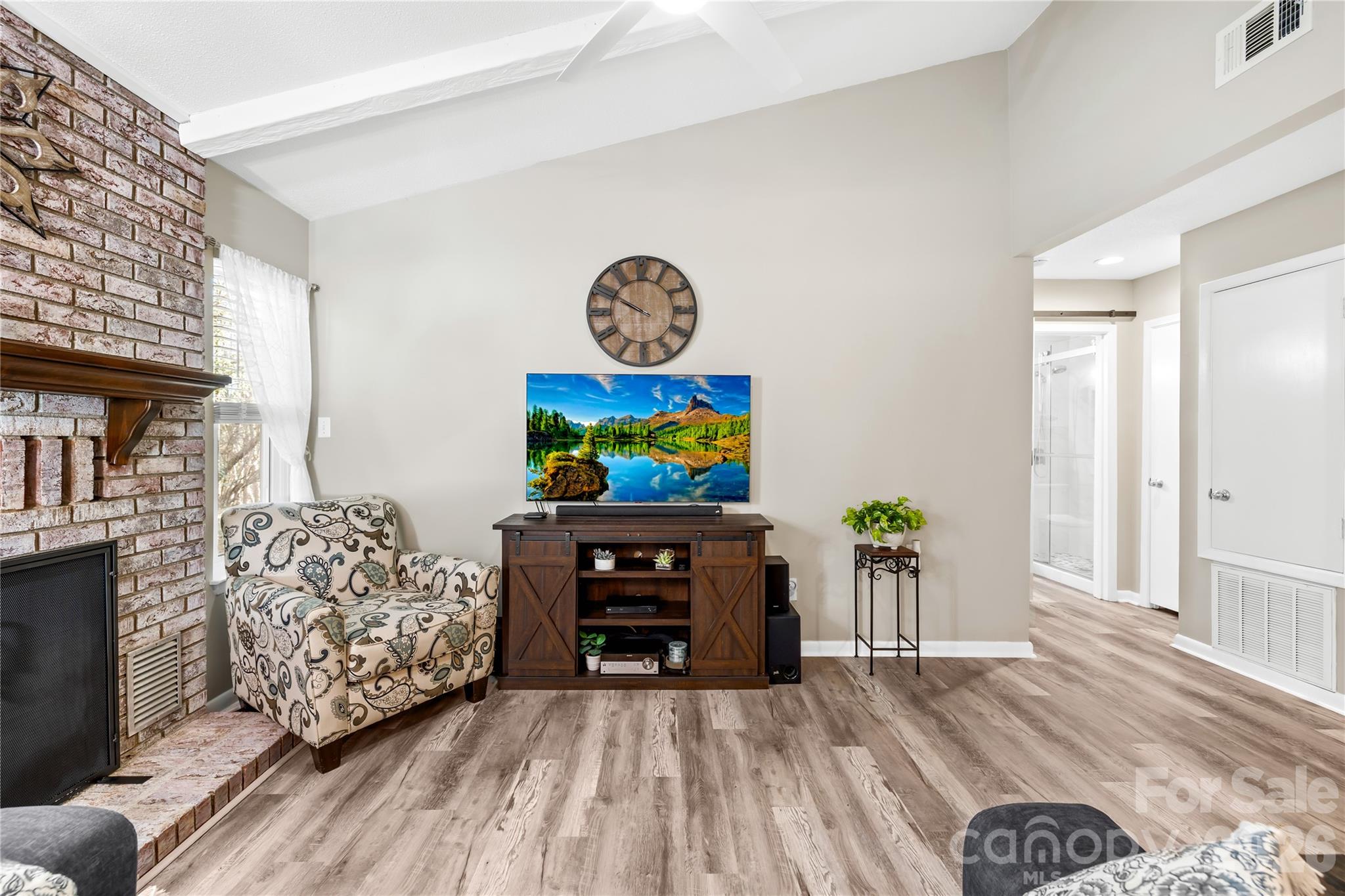Photo 16 of 911 Sardis Cove Drive, Charlotte, NC