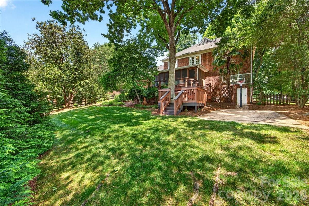 Home for sale at 10300 Ben Franklin Court, Charlotte, NC — photo 41 of 44