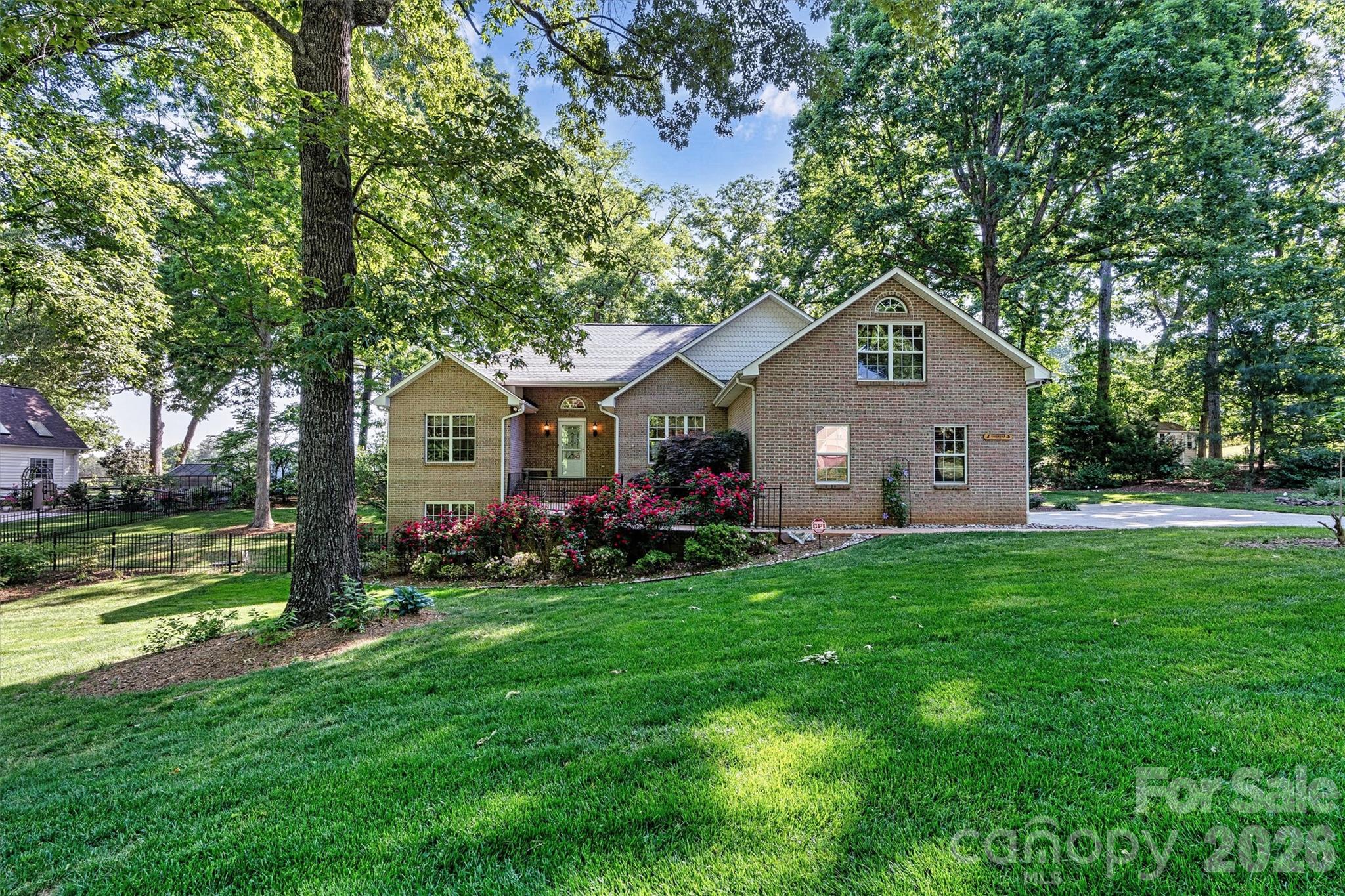 Photo 2 of 7538 Golf Course Drive S, Denver, NC