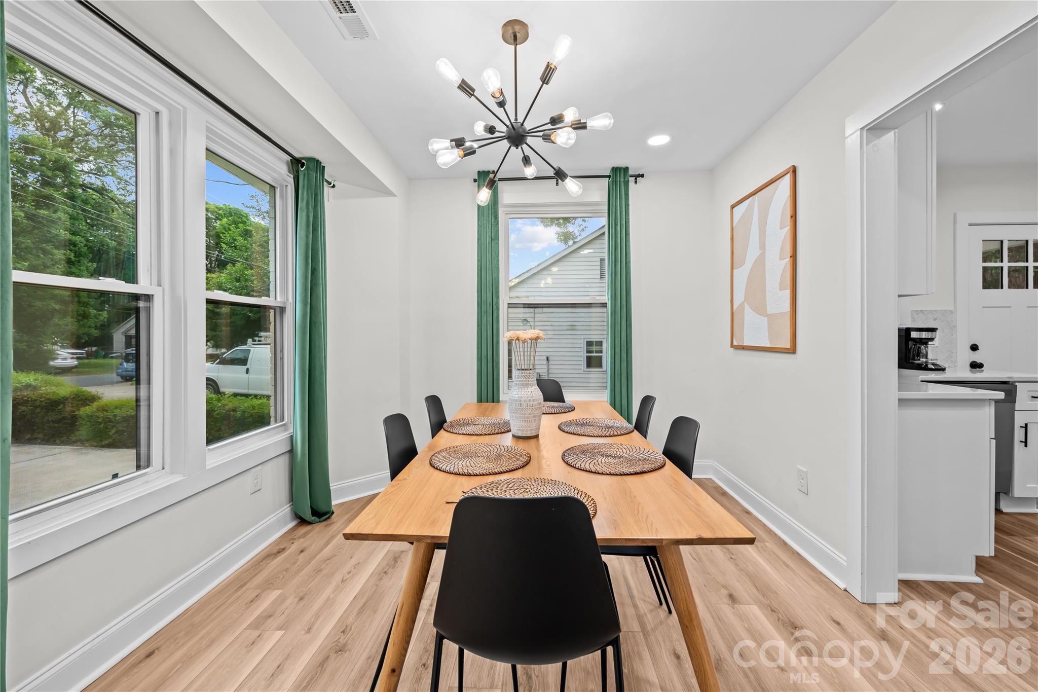 3021 Dogwood Avenue, Charlotte, NC - photo 5 of 19