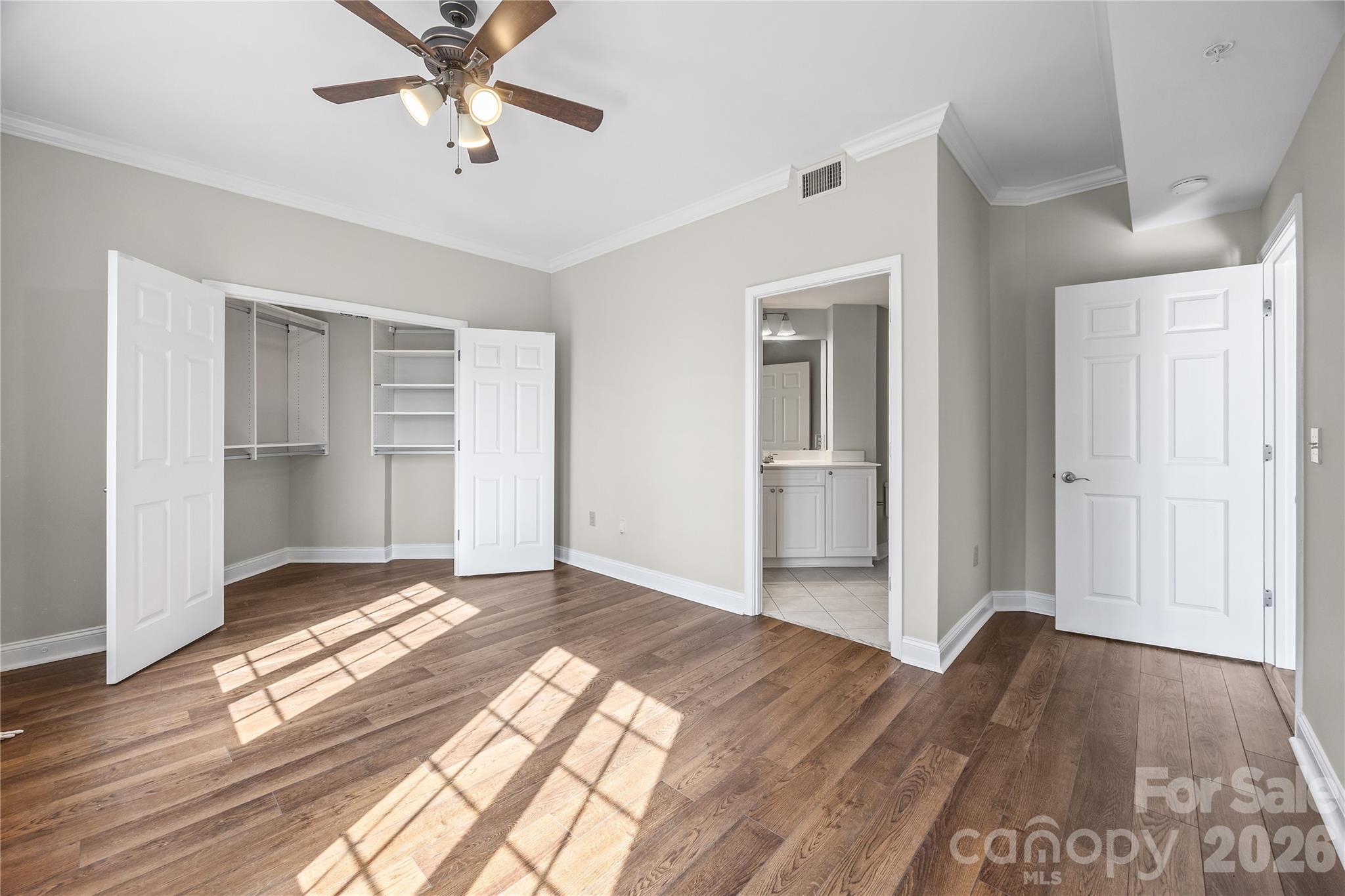 Photo 11 of 300 W 5th Street809, Charlotte, NC