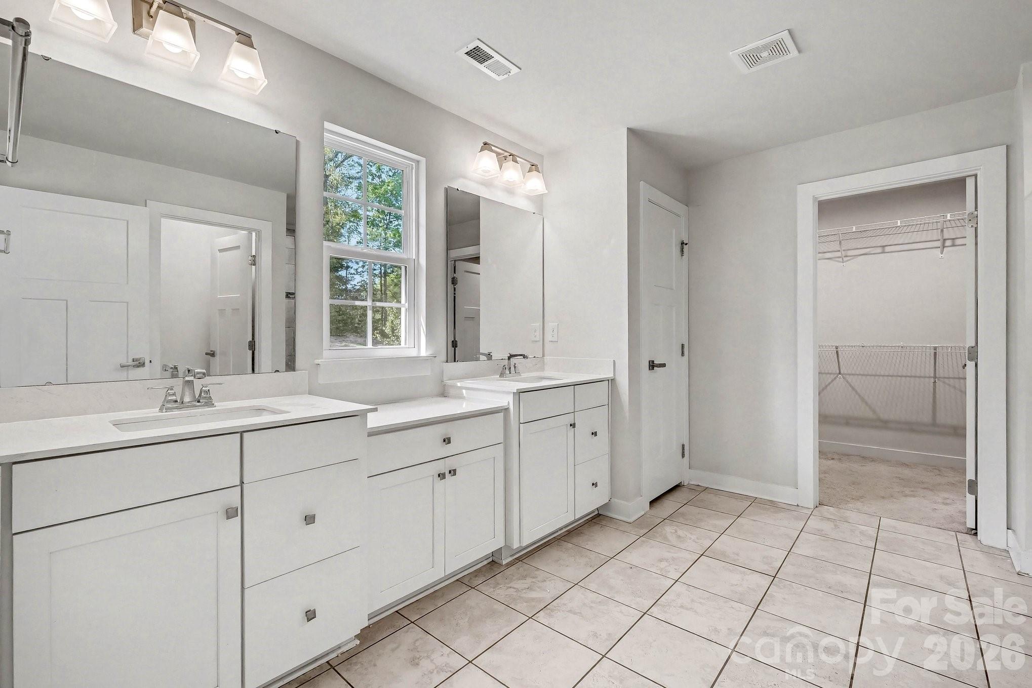 Photo 29 of 10344 Paper Birch Drive, Charlotte, NC