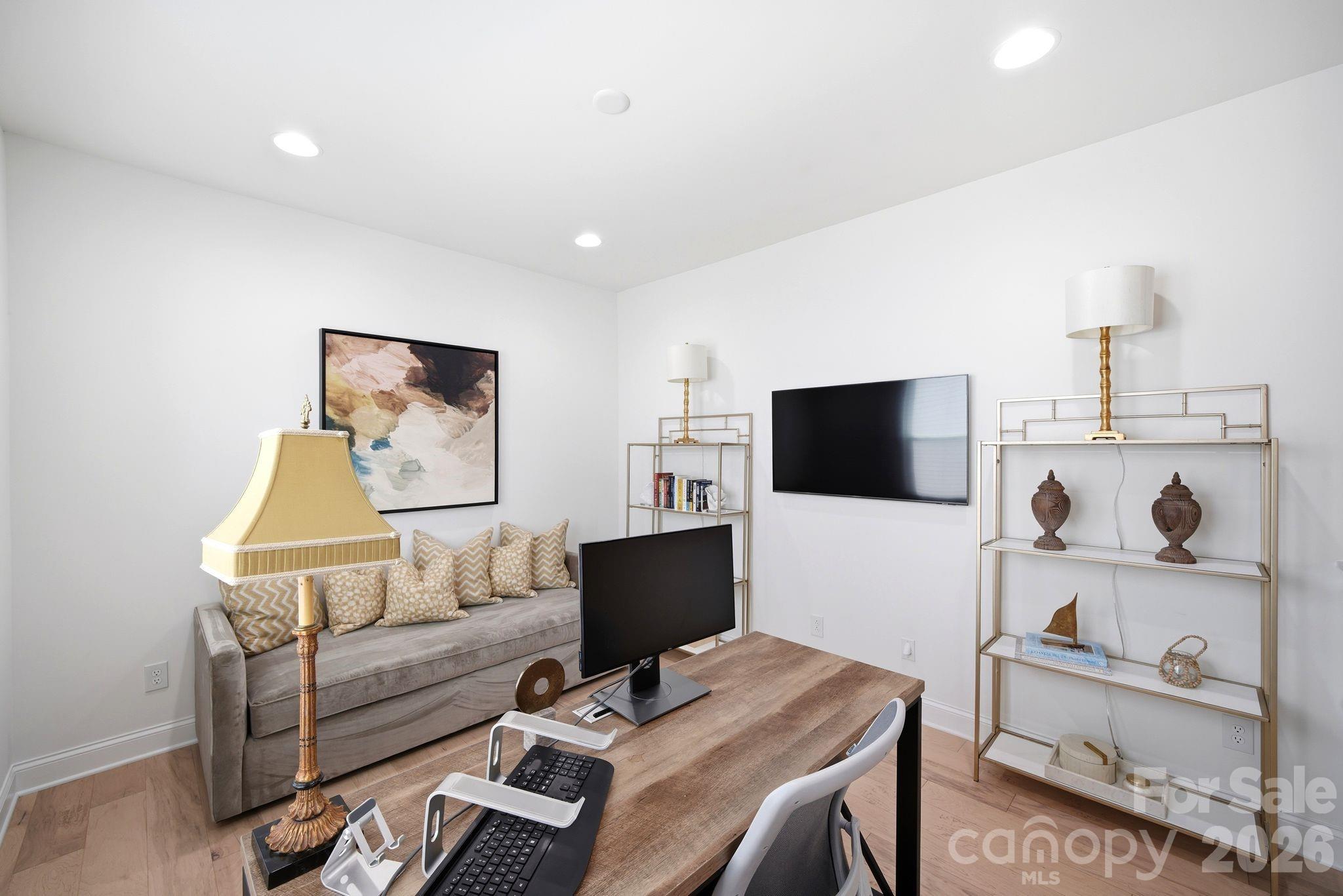 Photo 36 of 6008 Corbin Woods Court, Charlotte, NC