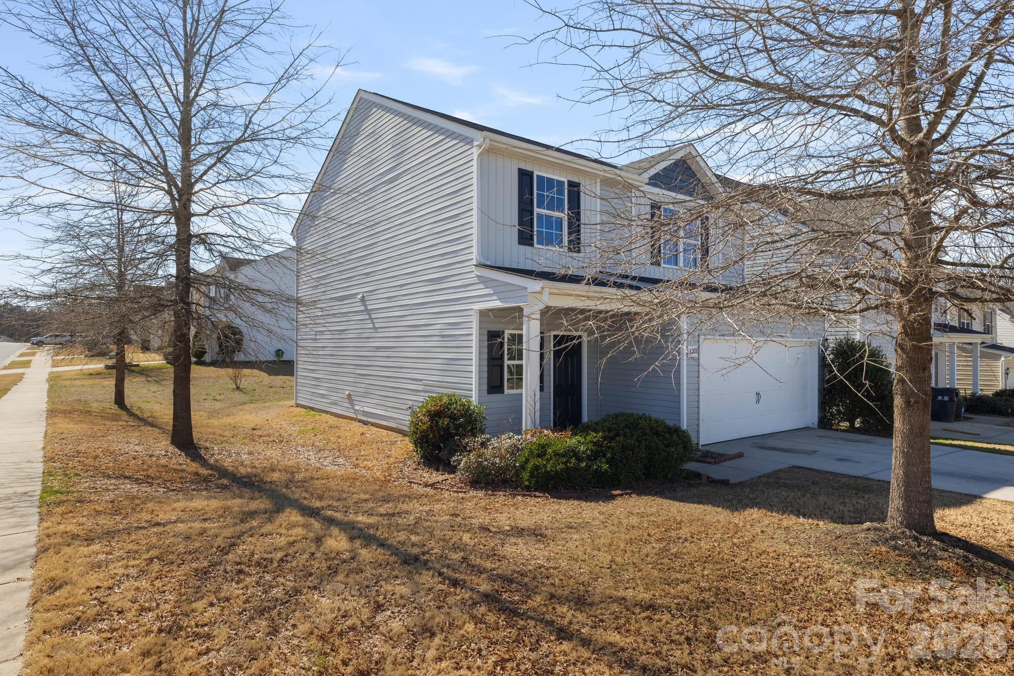 Photo 2 of 8203 Paw Valley Lane, Charlotte, NC