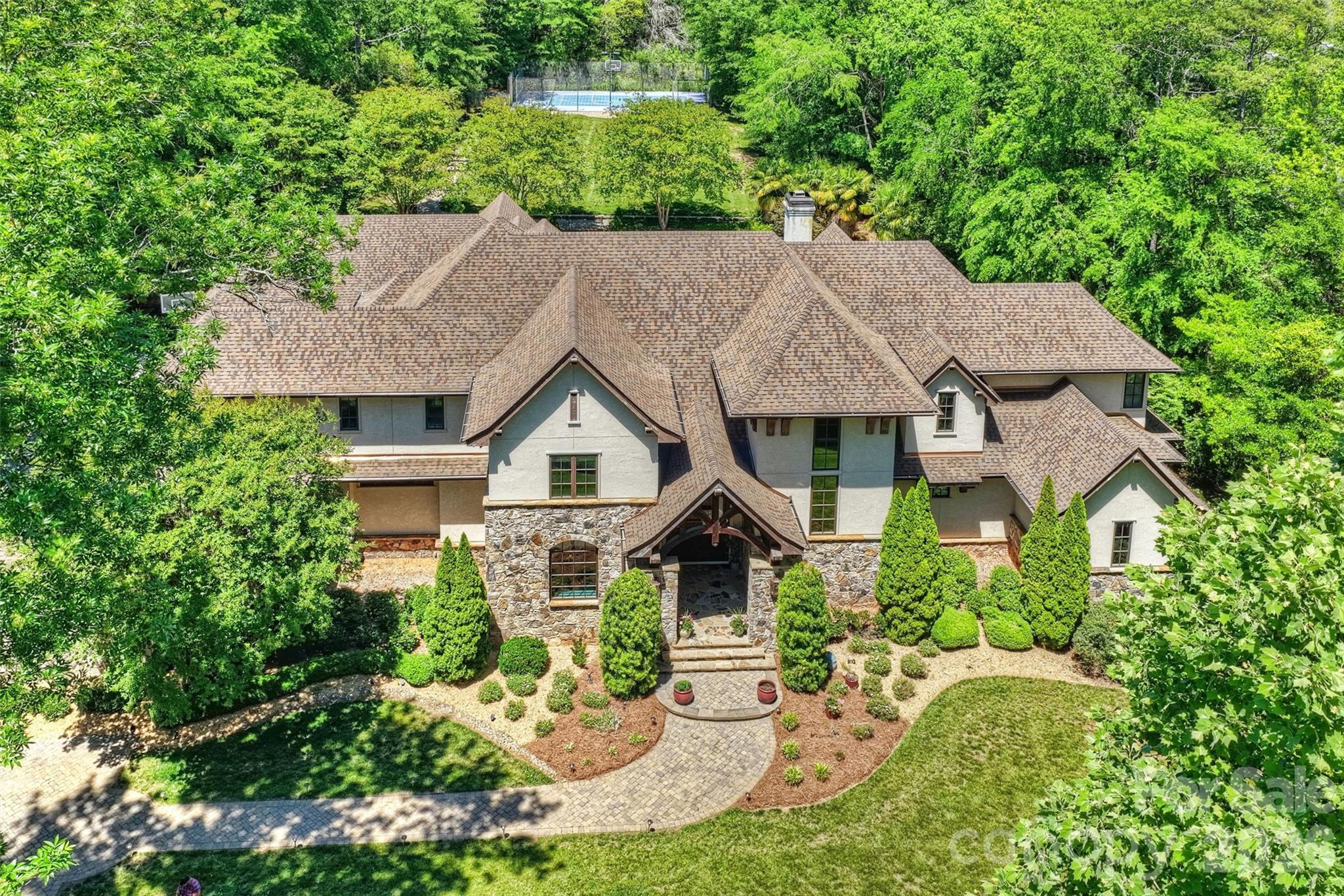 4901 Carmel Park Drive, Charlotte, NC