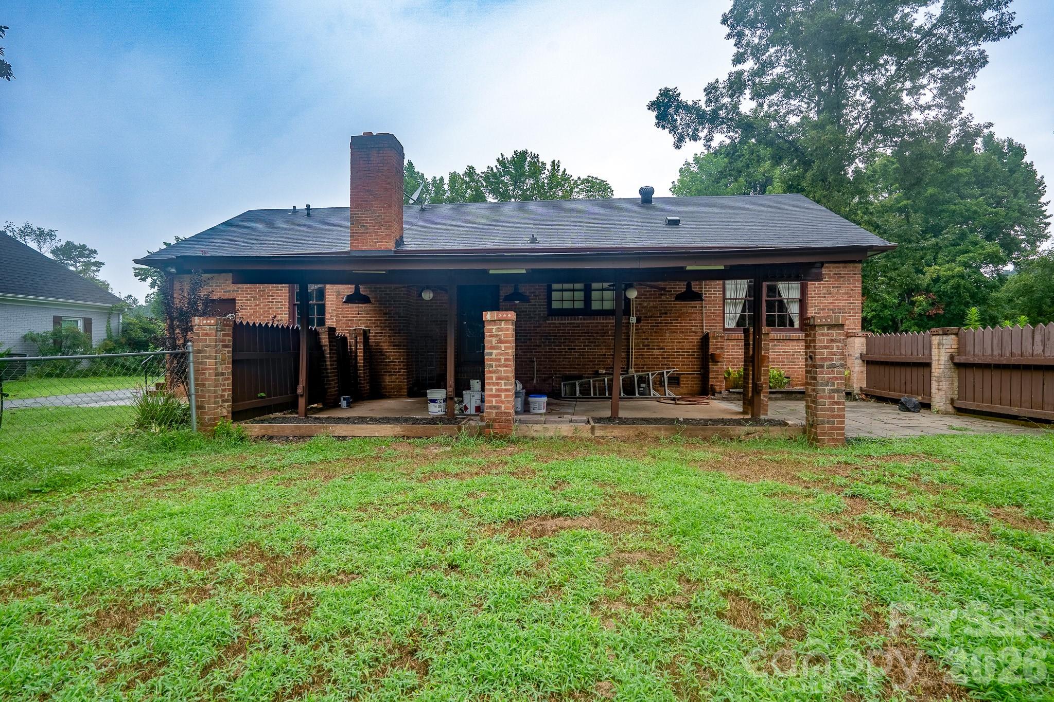 Photo 4 of 5742 faulconbridge Road, Charlotte, NC