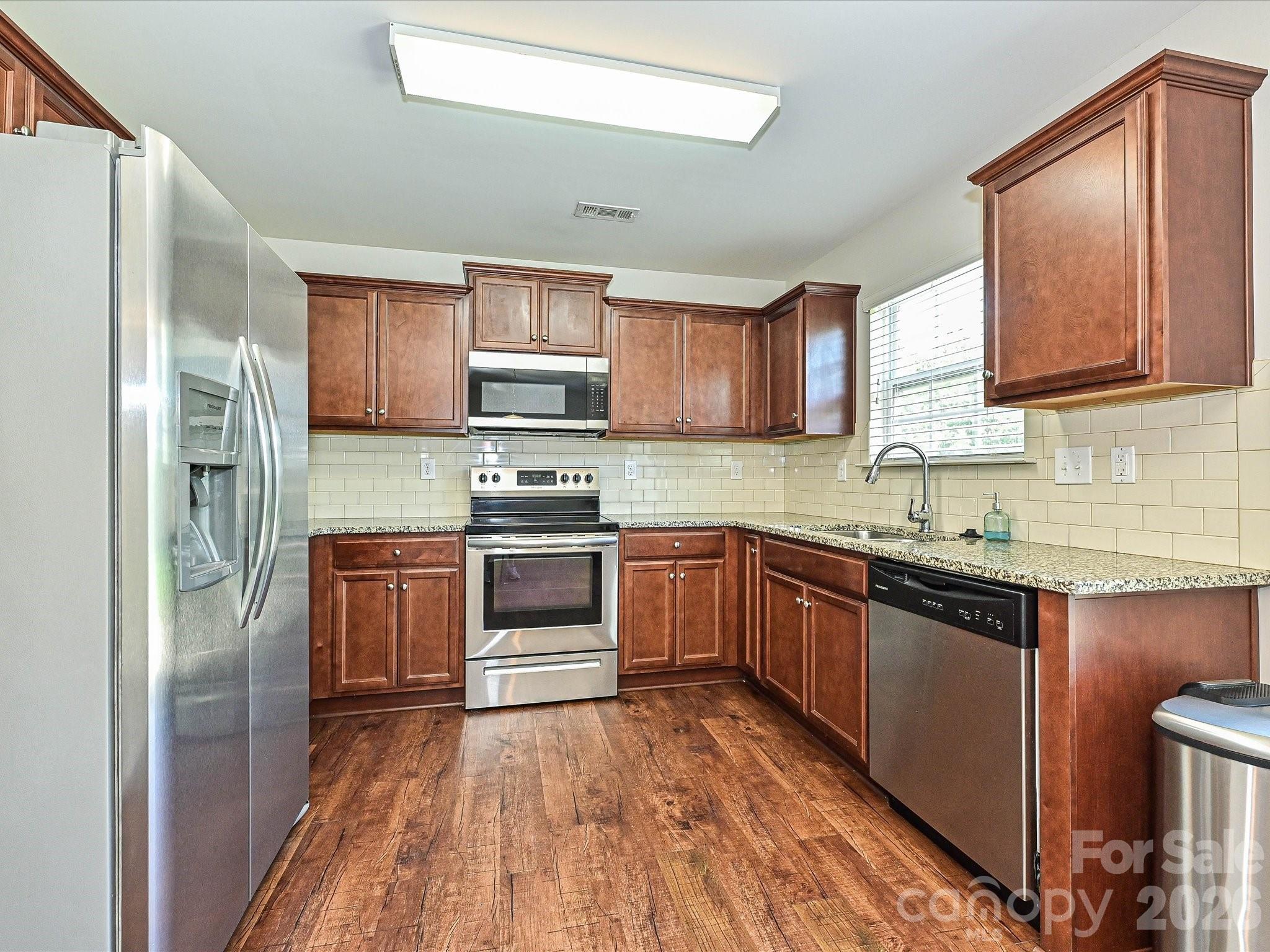 Photo 8 of 6709 Broad Valley Court, Charlotte, NC