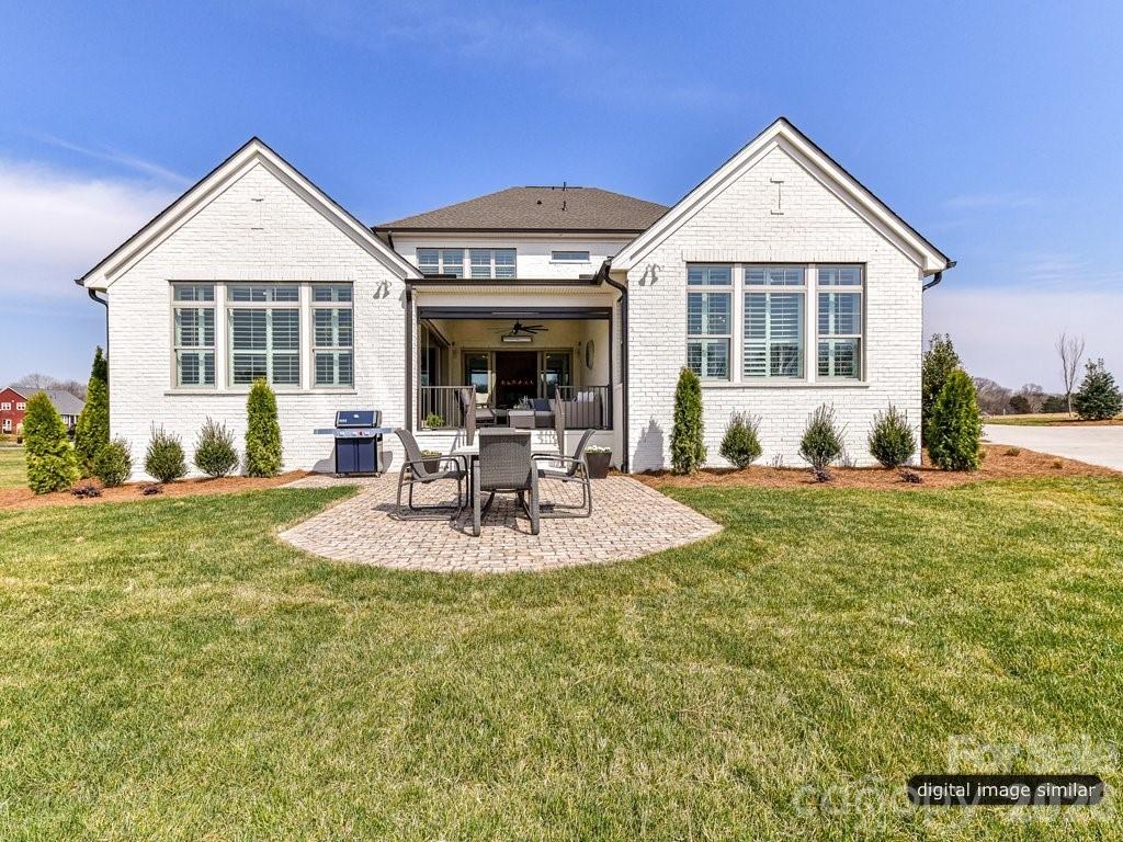 Photo 38 of 3137 Country Club Drive, Charlotte, NC