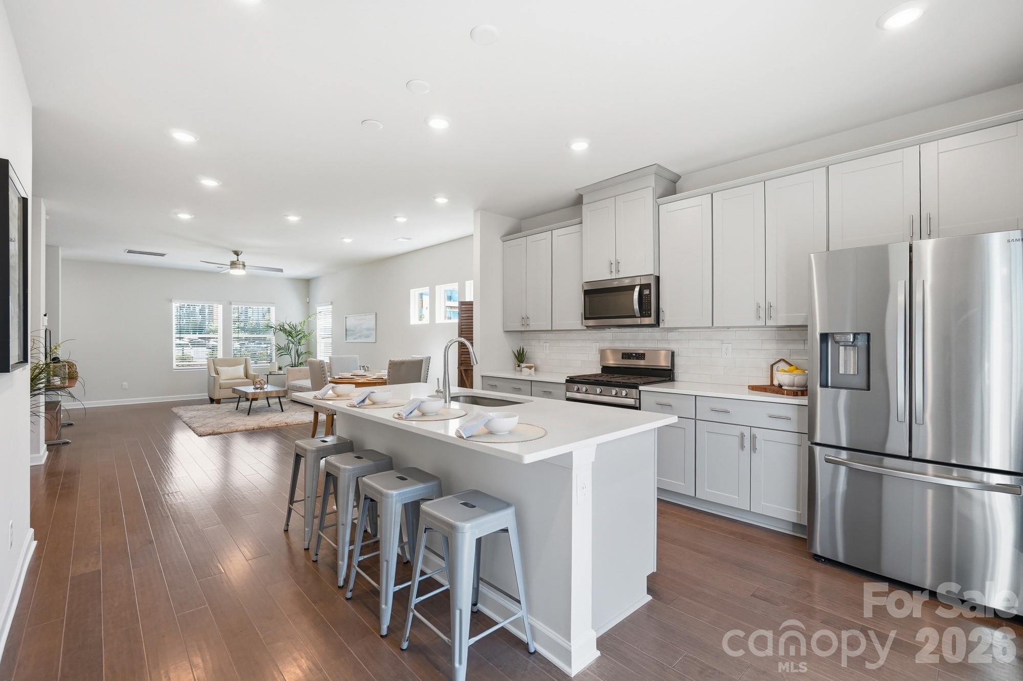 3742 Memorial Parkway, Charlotte, NC - photo 10 of 27