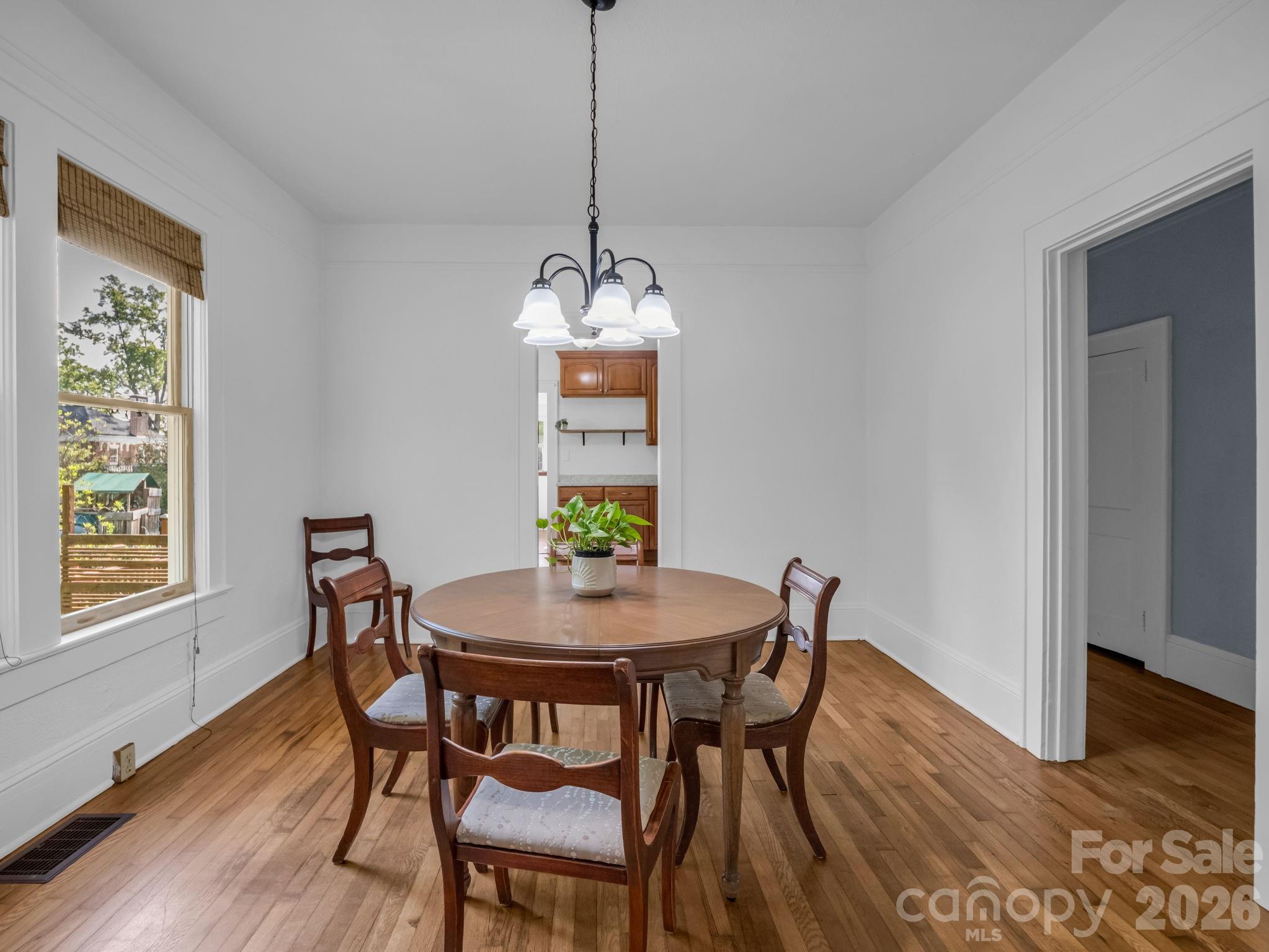 1534 Kensington Road, Hendersonville, NC - photo 14 of 44