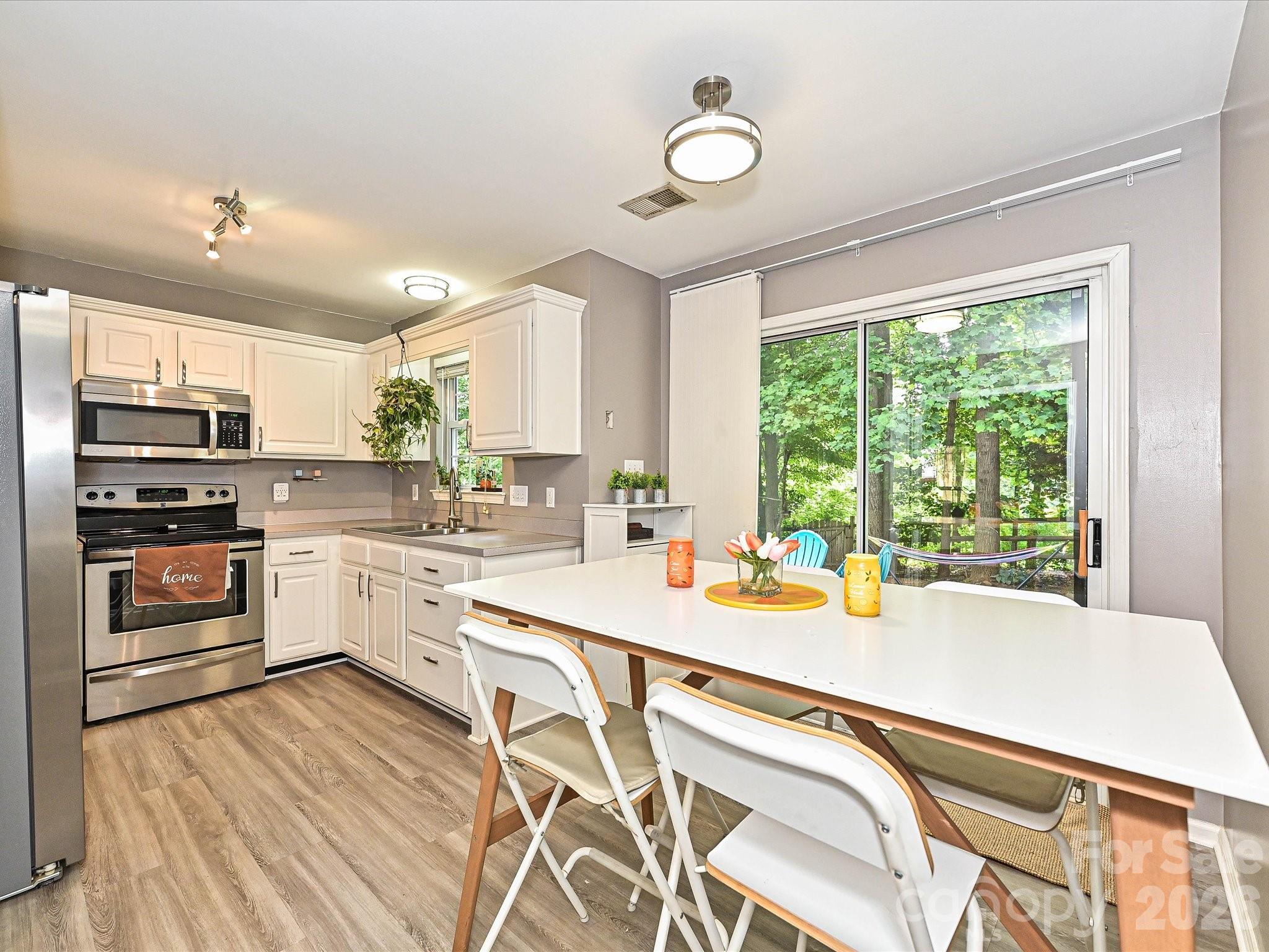 Photo 7 of 9207 Kimmel Lane, Charlotte, NC