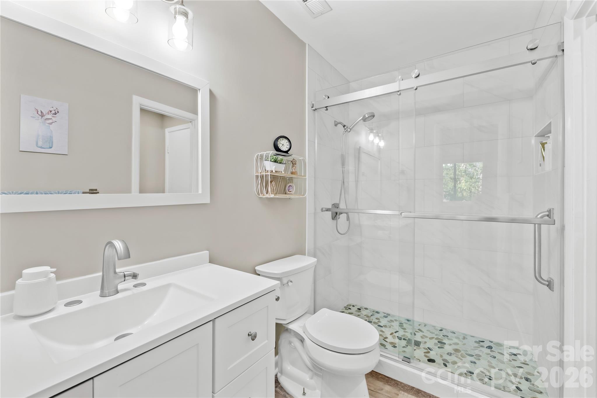 Photo 23 of 911 Sardis Cove Drive, Charlotte, NC