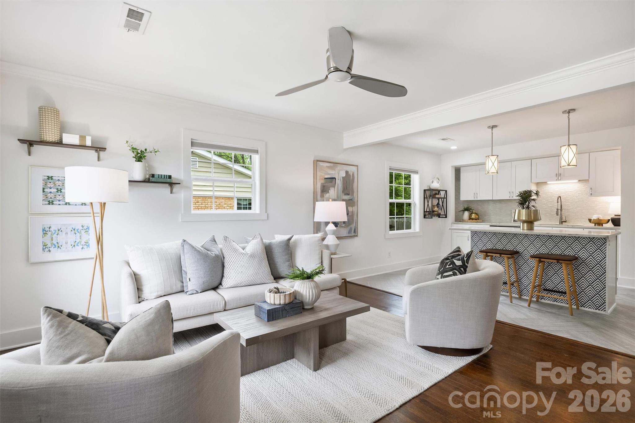 2314 Crestview Drive, Charlotte, NC - photo 6 of 43