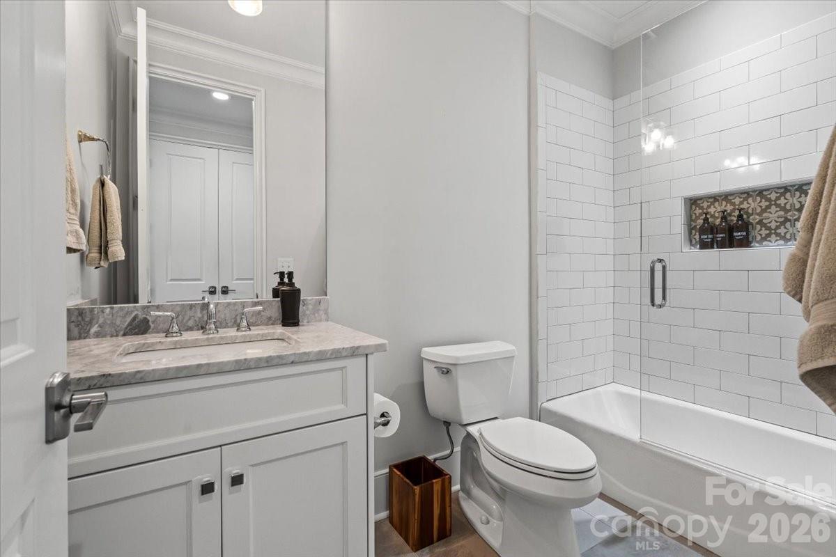 Photo 21 of 1160 S Kings Drive, Charlotte, NC
