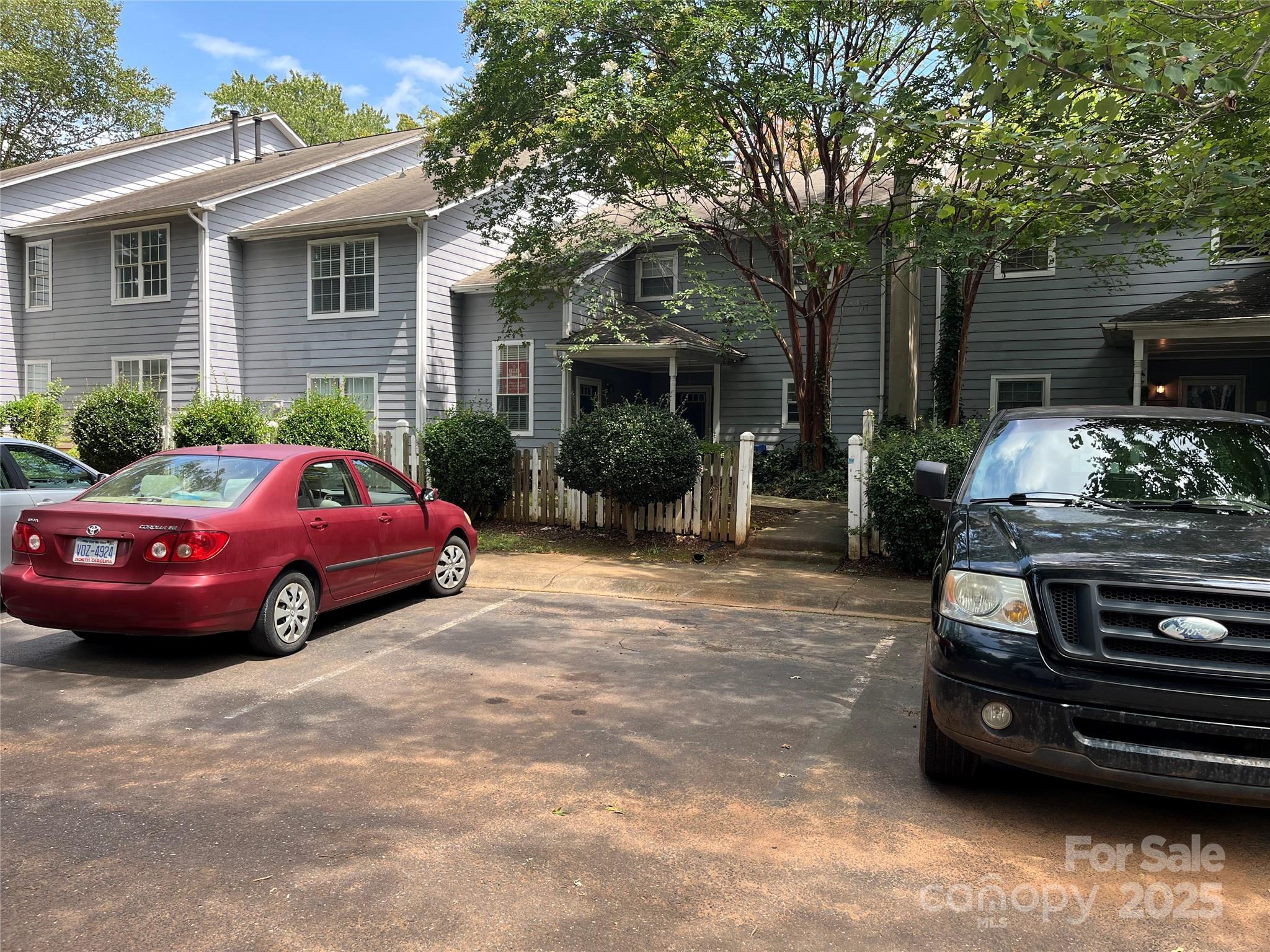 Home for sale at 6011 Treetop Court, Charlotte, NC — photo 1 of 13