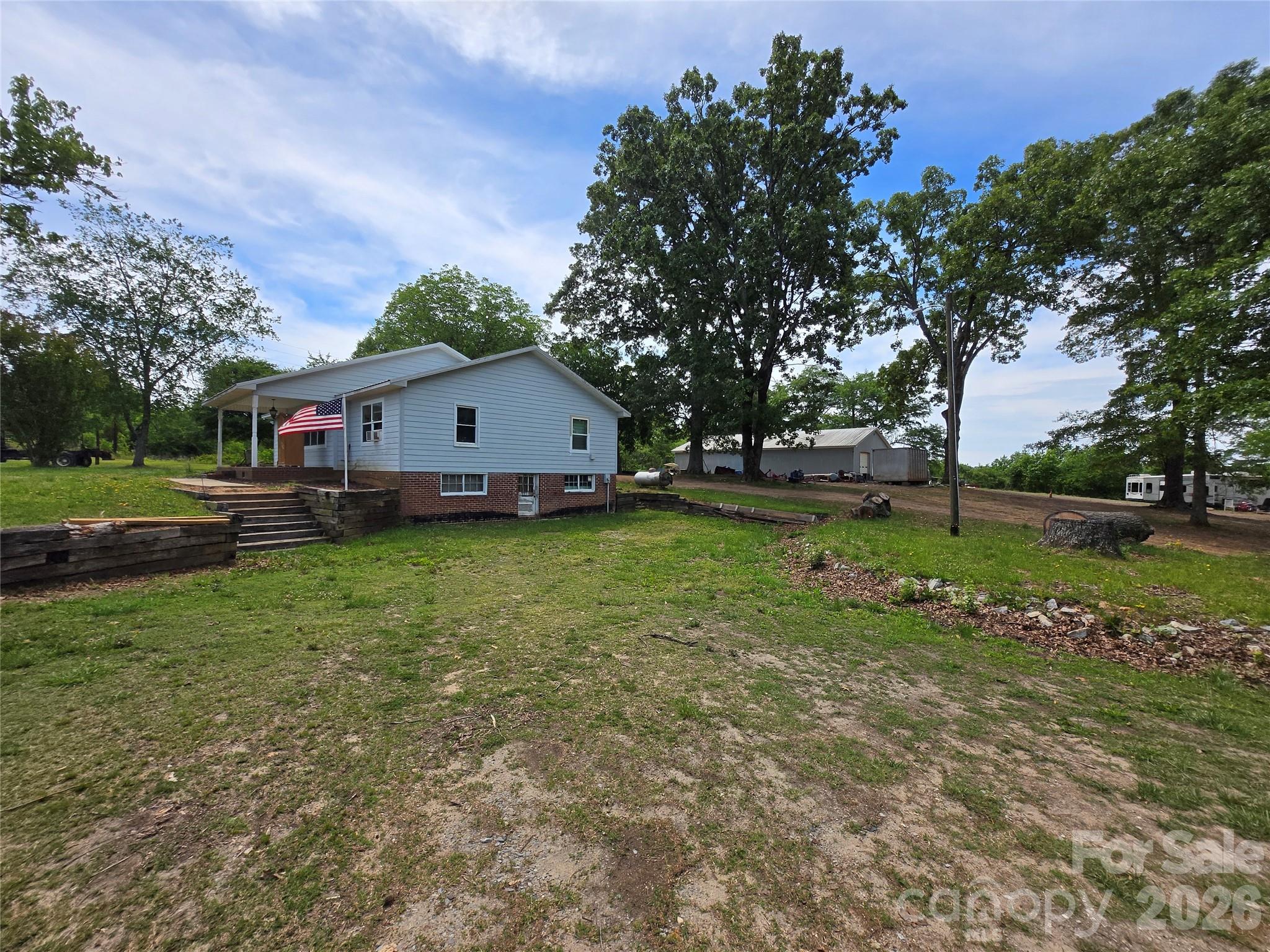 1127 N Mountain Street, Blacksburg, SC - photo 6 of 26