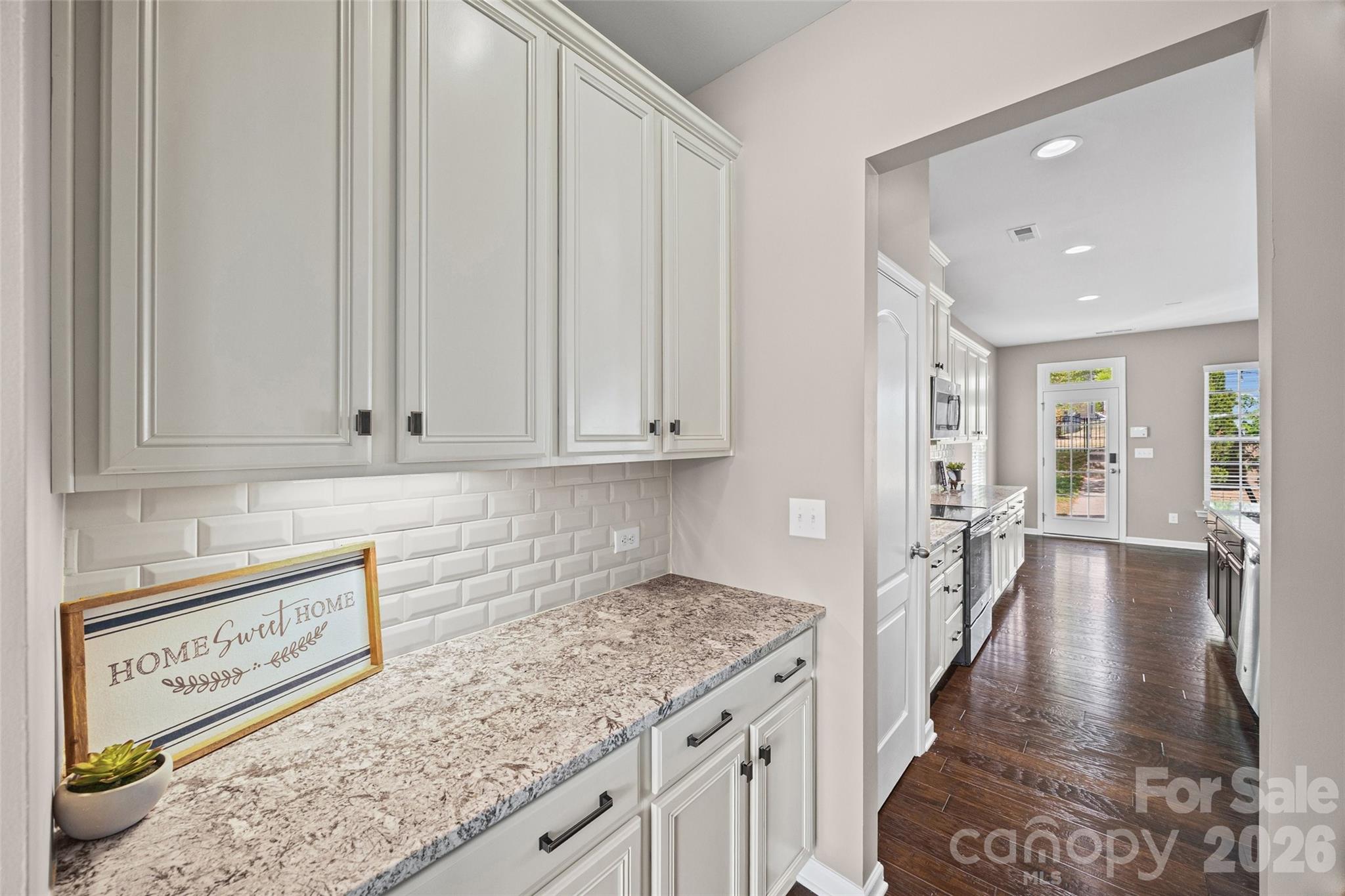 6179 Cloverdale Drive, Fort Mill, SC - photo 9 of 40