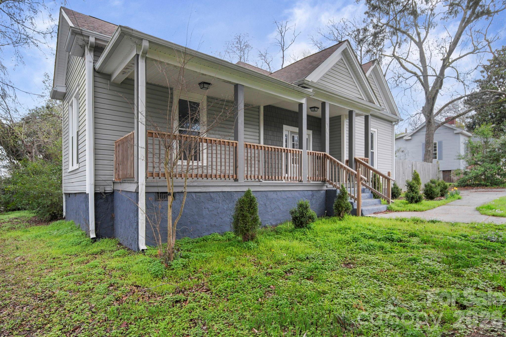 Photo 2 of 136 E Lacy Street, Chester, SC